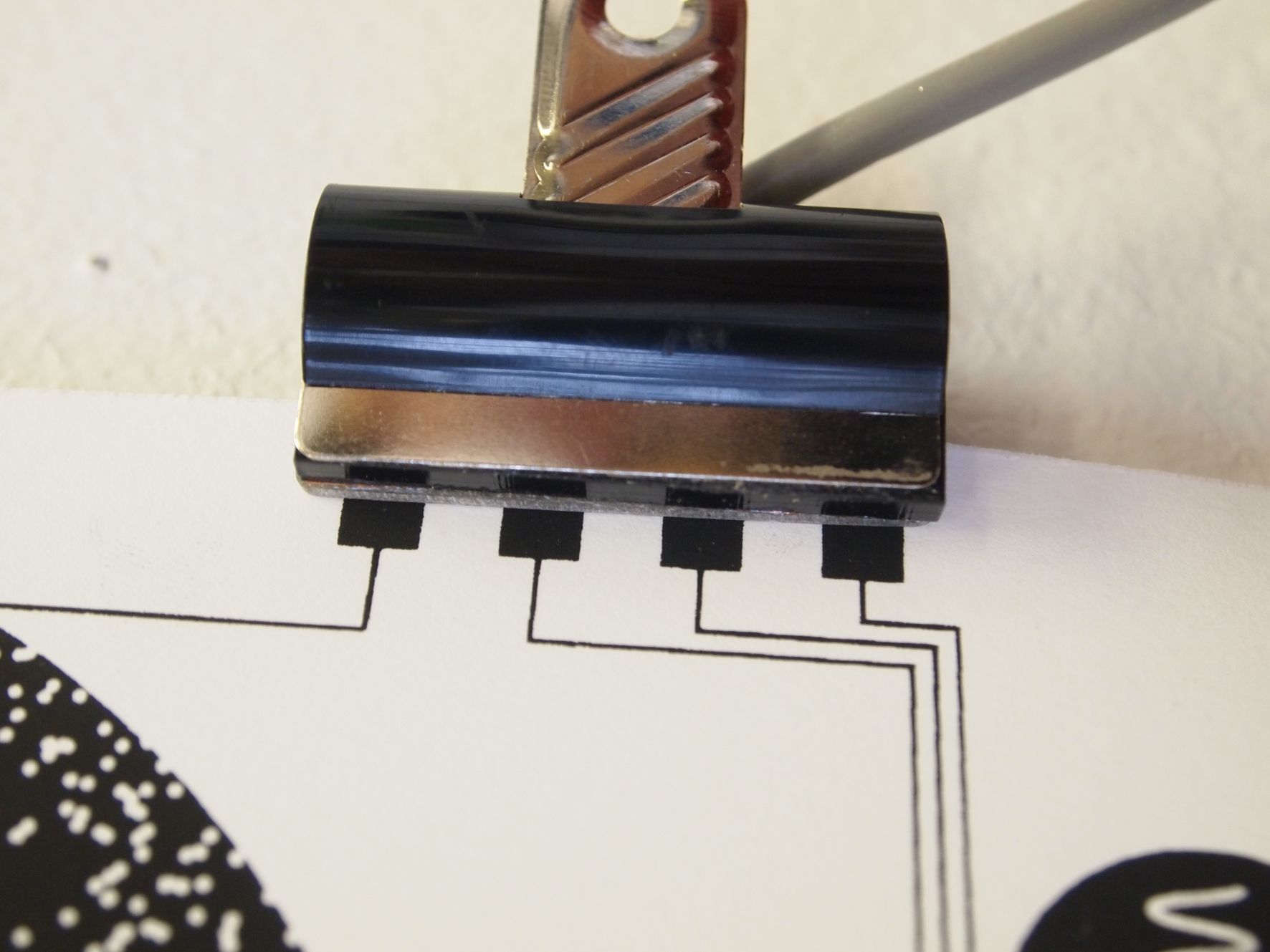 Paper Electronics: Make Interactive, Musical Artwork With Conductive ...