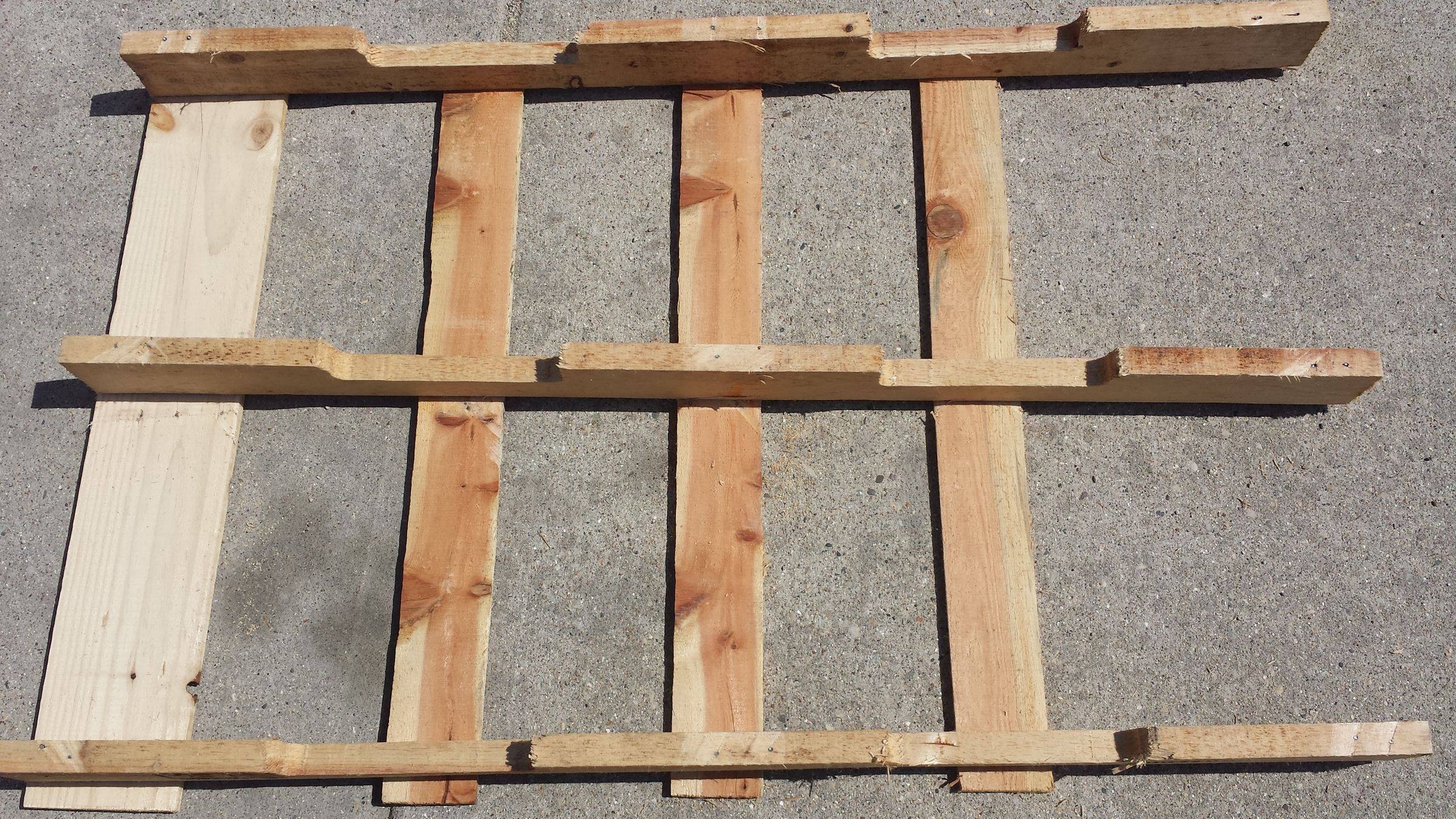 The P.A.L.L.E.T. (Pallet and Loose Lumber Enclosure Tower) : 4 Steps ...