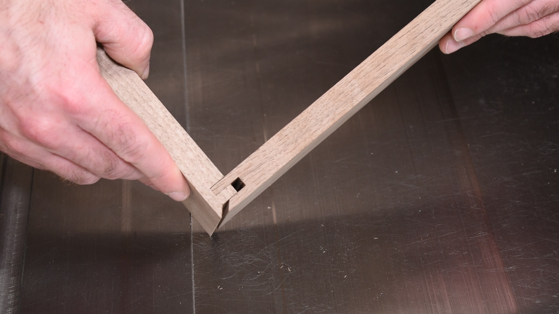 Locking Rabbet Miter Joint : 8 Steps (with Pictures) - Instructables