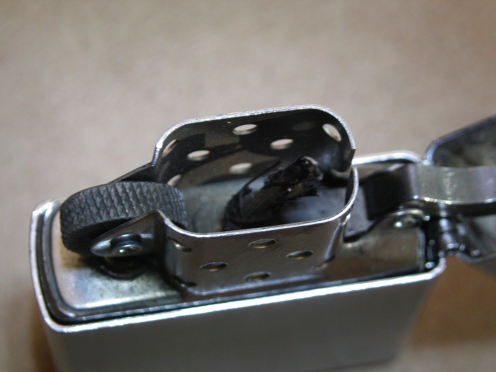 Zippo Trick: the Twilight Zone : 4 Steps (with Pictures) - Instructables