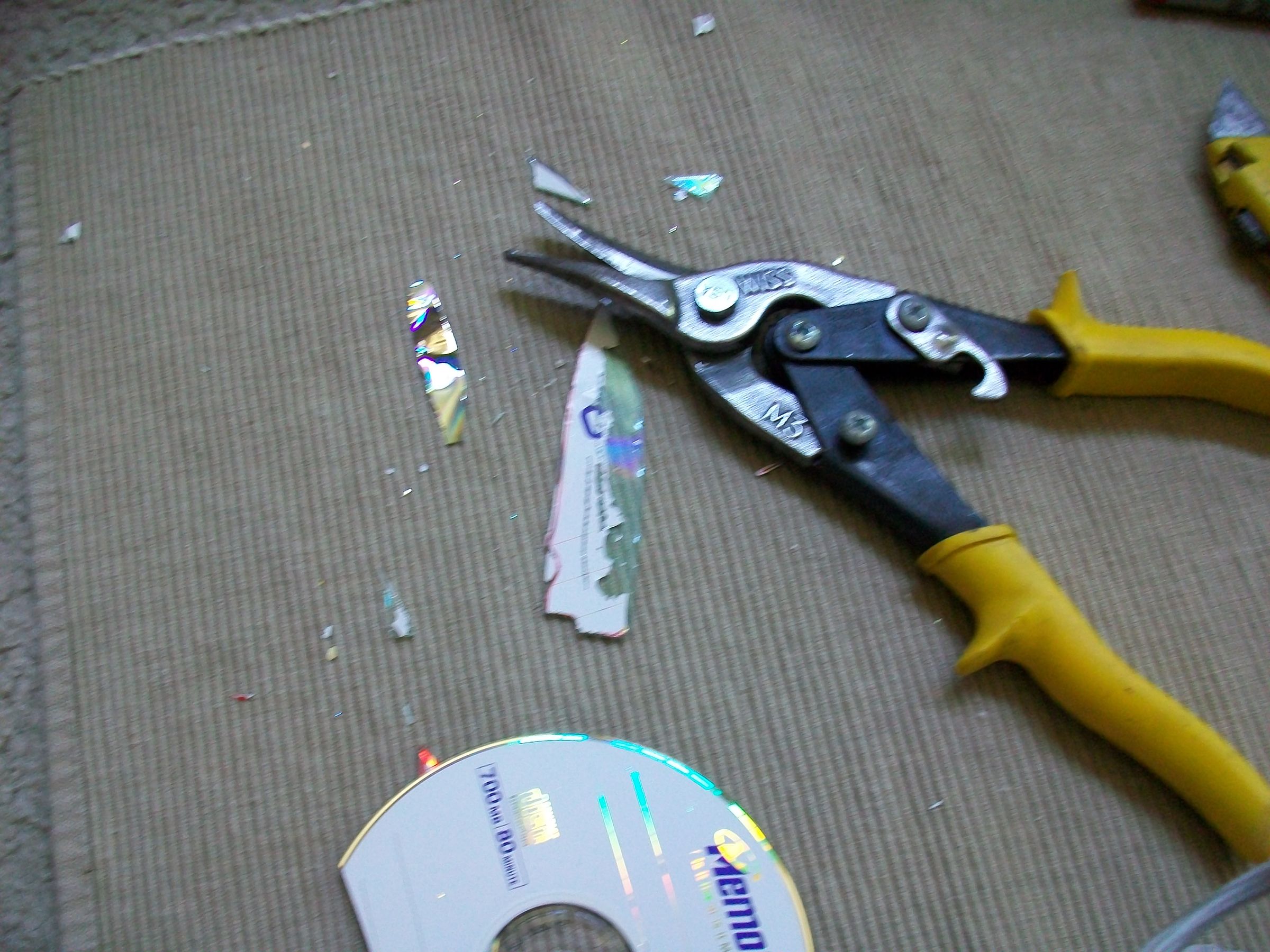 Make a Realistic Prop/Fake Knife : 6 Steps - Instructables