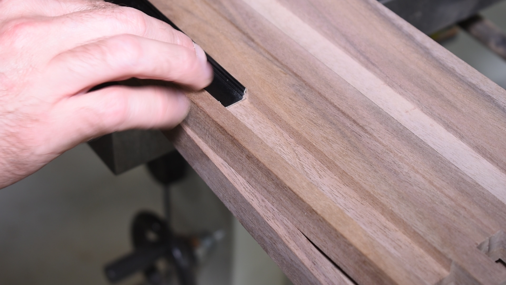 Comic Book Display Cabinet : 15 Steps (with Pictures) - Instructables