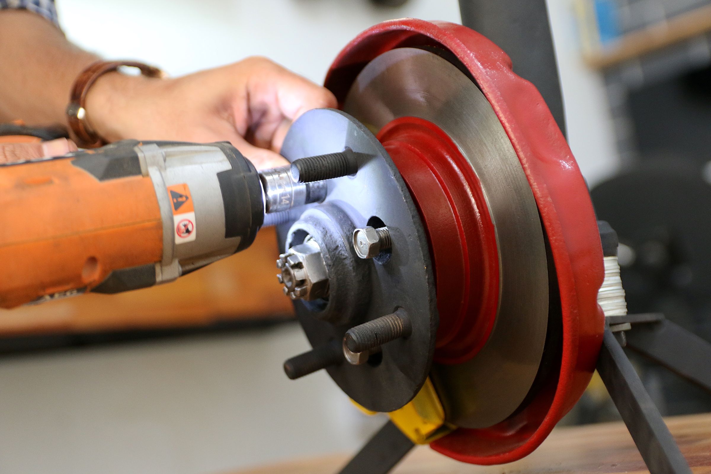 DIY Shock Absorber Stool : 9 Steps (with Pictures) - Instructables