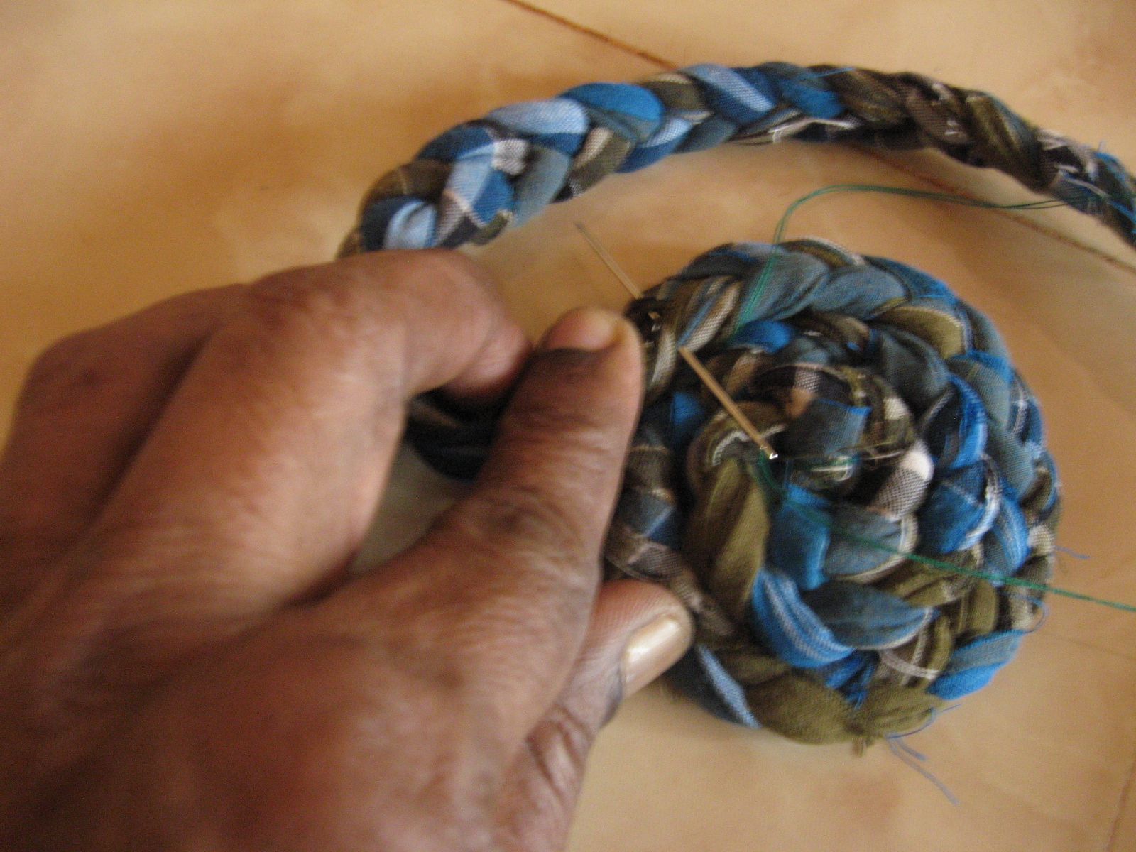 Door Mat From Old Clothing : 6 Steps (with Pictures) - Instructables