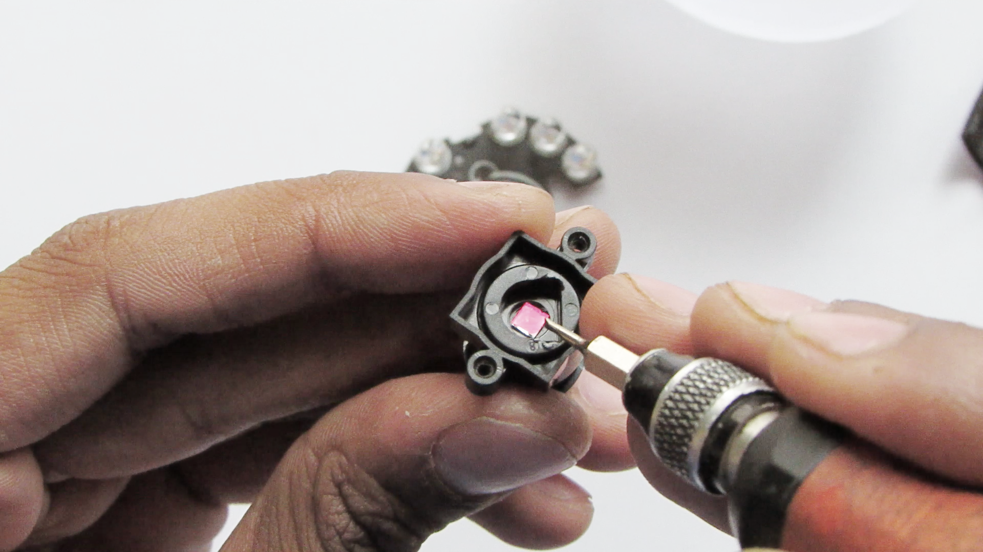 Make Basic Infrared Thermal Imaging Camera for Cheap ! Convert Any ...