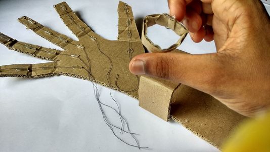 Robotic Arm From Cardboard : 7 Steps - Instructables