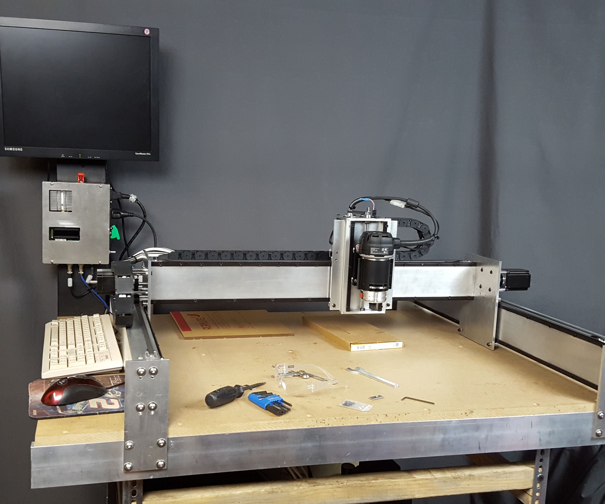 Building a CNC Router From Scratch : 9 Steps - Instructables