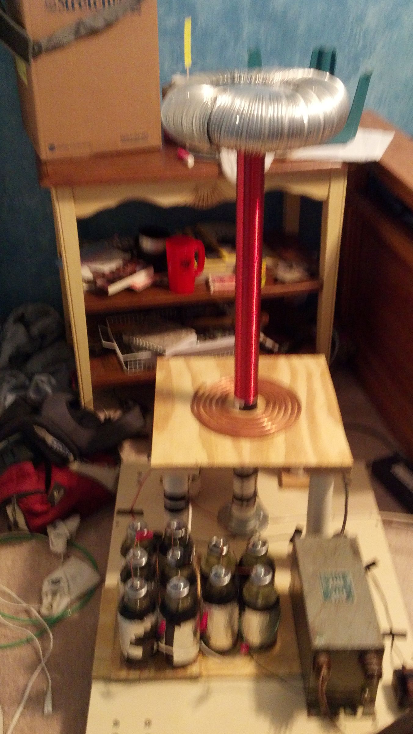The Simple Tesla Coil : 12 Steps (with Pictures) - Instructables