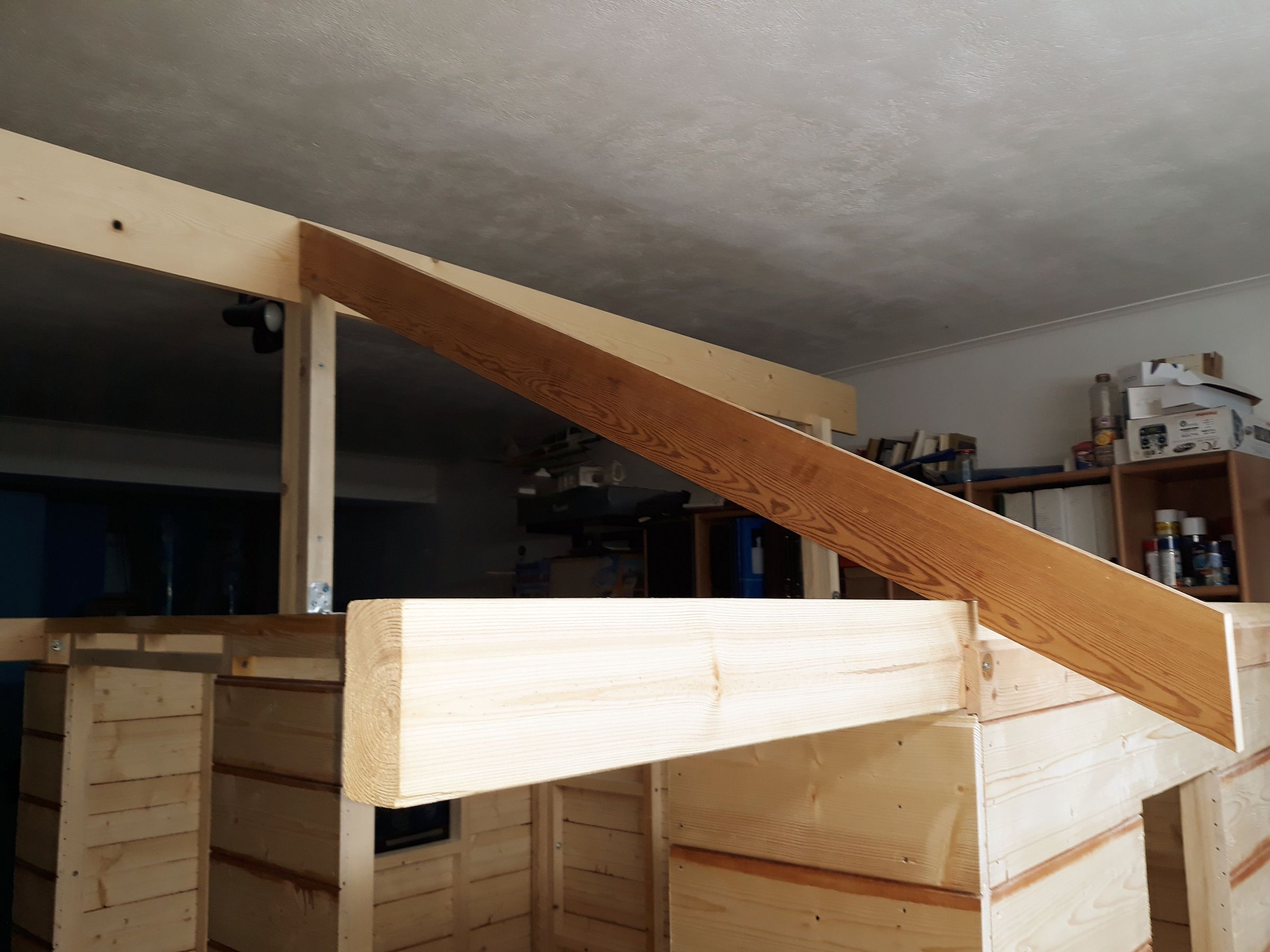 Treehouse on Two Trees : 22 Steps (with Pictures) - Instructables