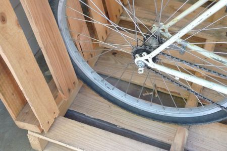 Simple Pallet Bike Rack : 4 Steps (with Pictures) - Instructables