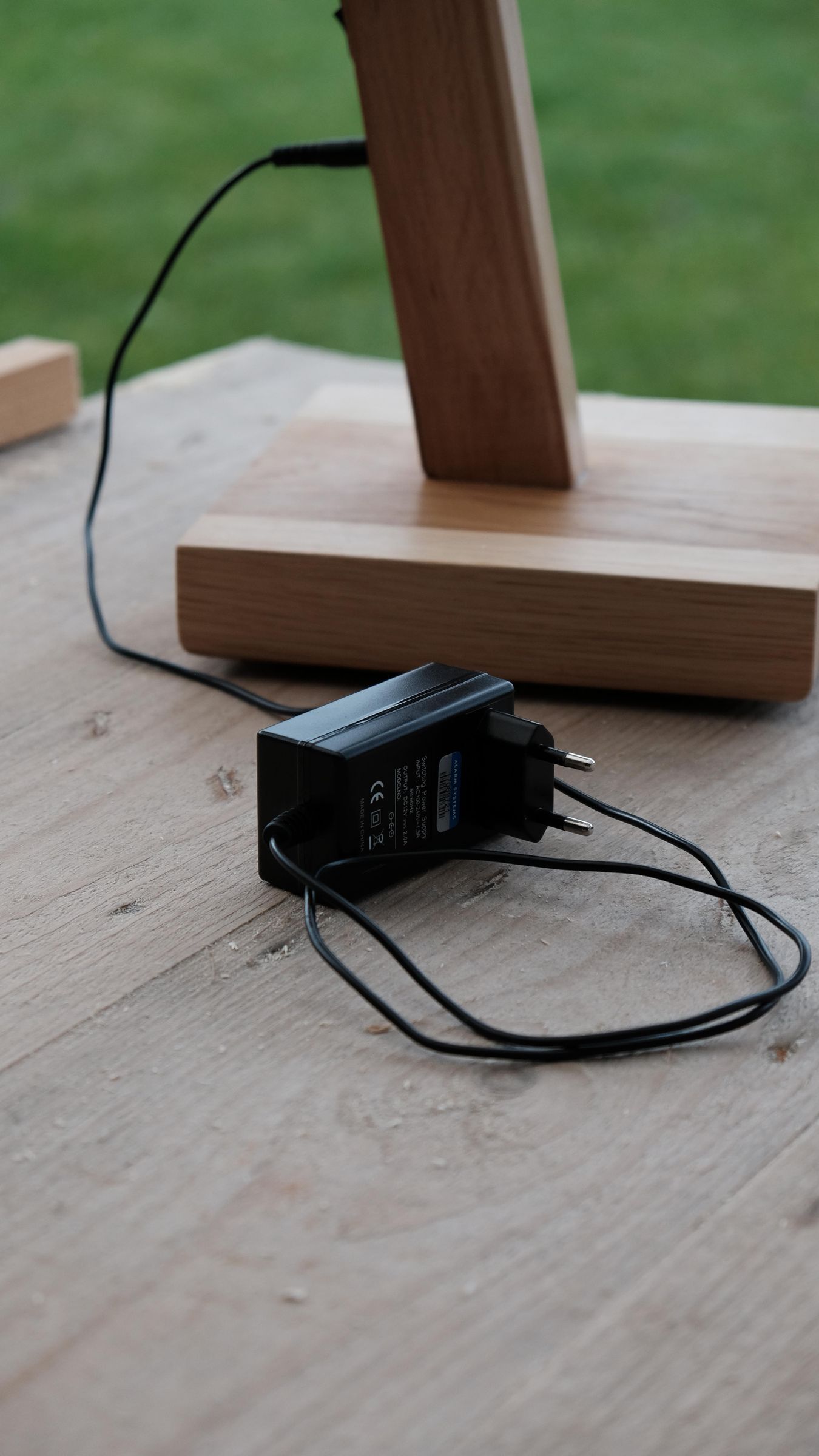 Easy Wooden Desk Lamp : 13 Steps (with Pictures) - Instructables