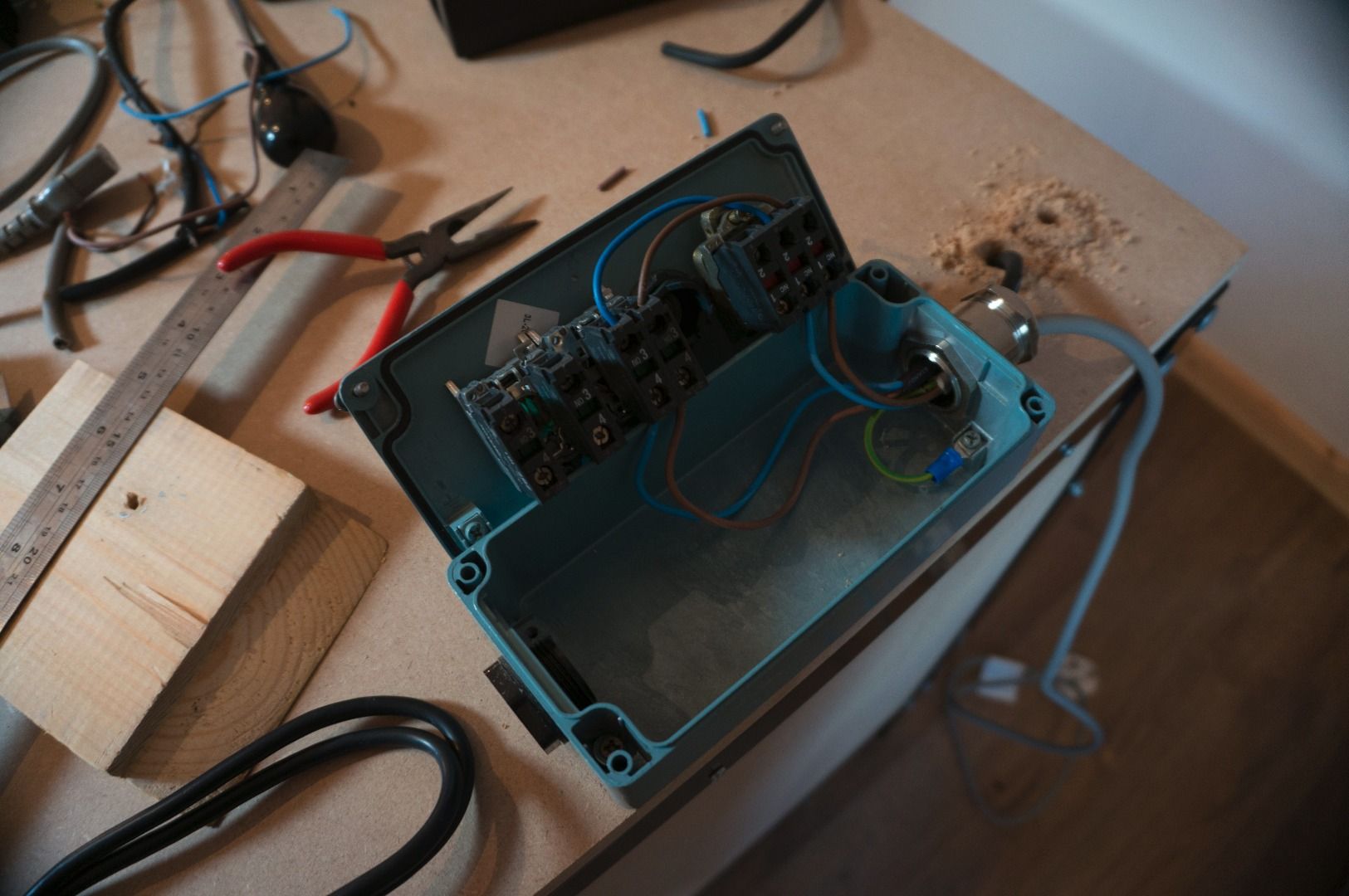 CNC Router Enclosure : 7 Steps (with Pictures) - Instructables