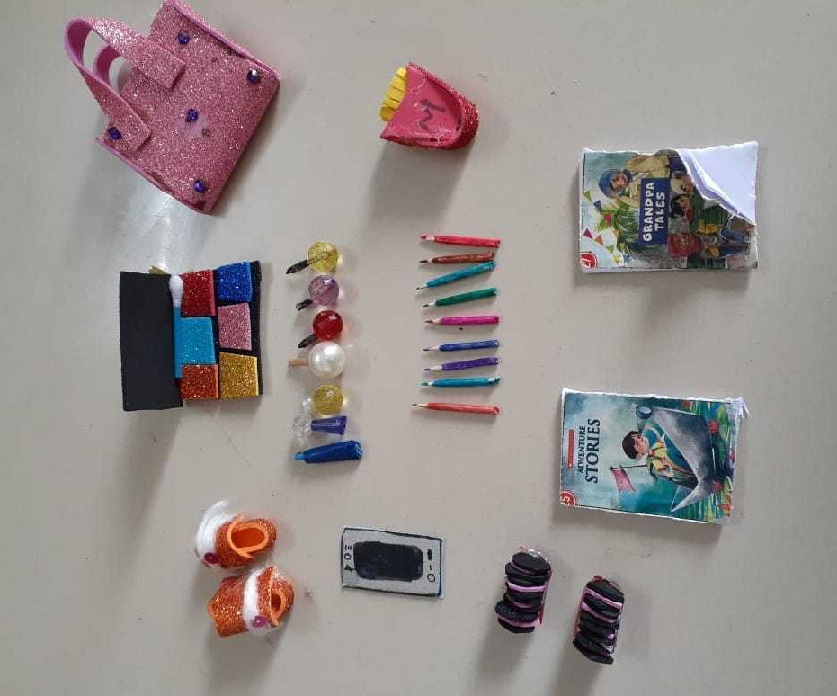 Mini Barbie Doll Crafts : 8 Steps - Instructables