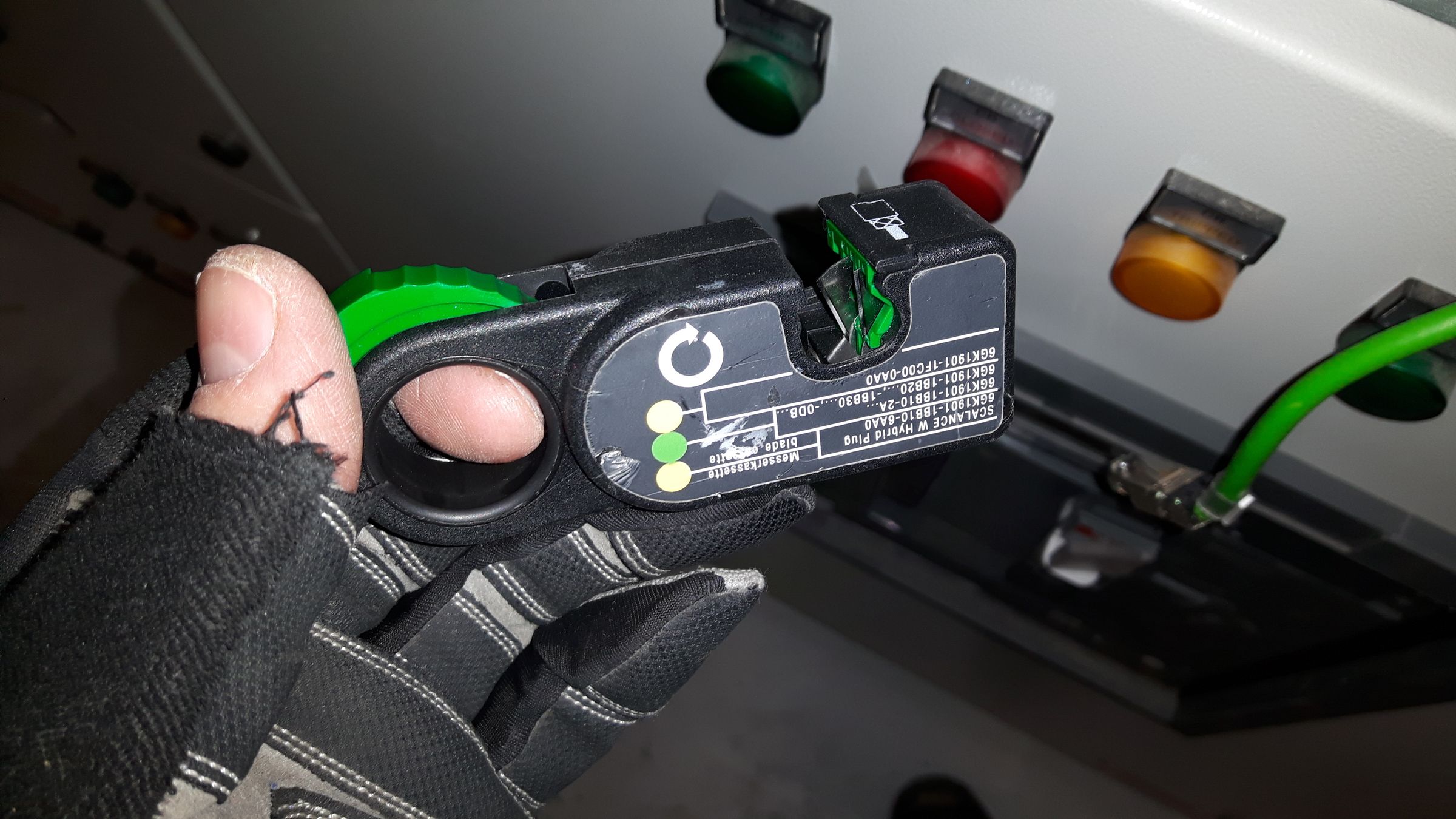 Wiring a Profinet Connector : 6 Steps (with Pictures) - Instructables