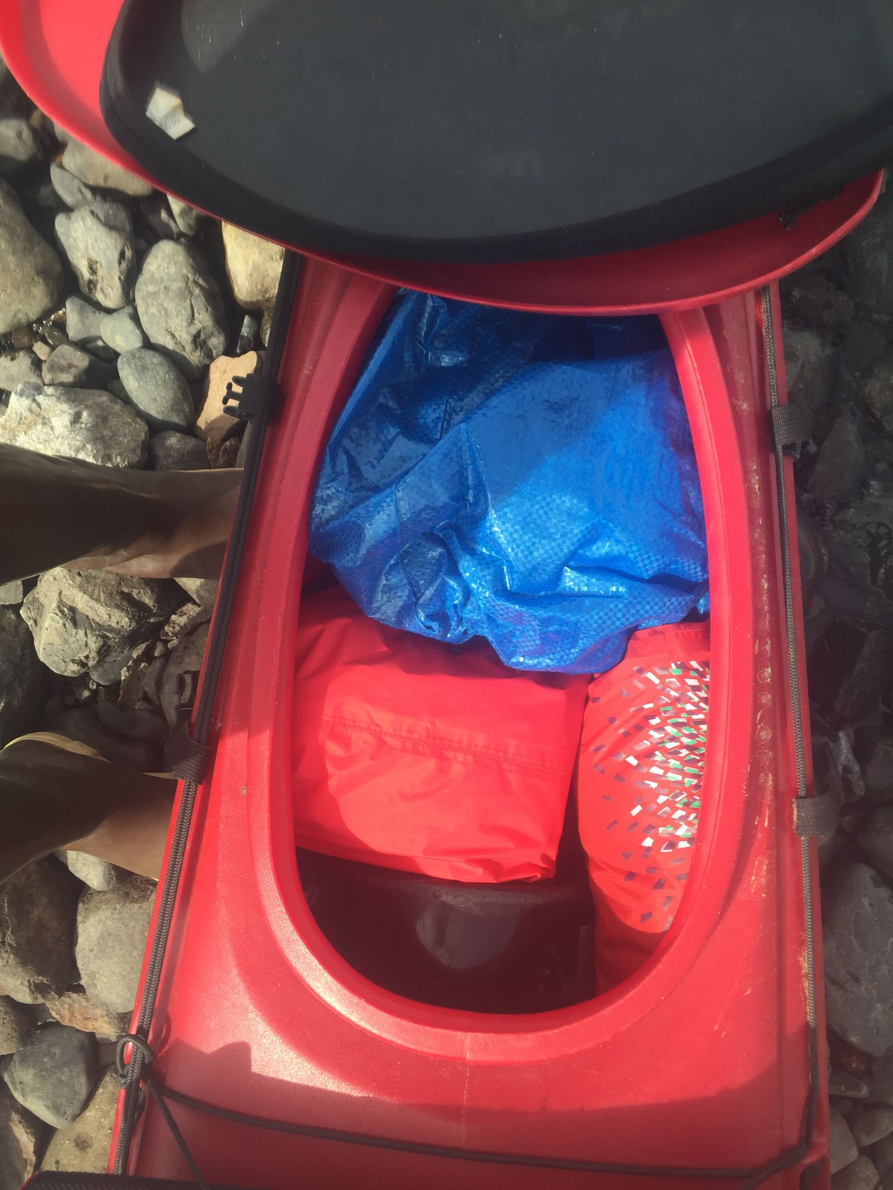 How to Pack a Sea Kayak : 4 Steps (with Pictures) - Instructables