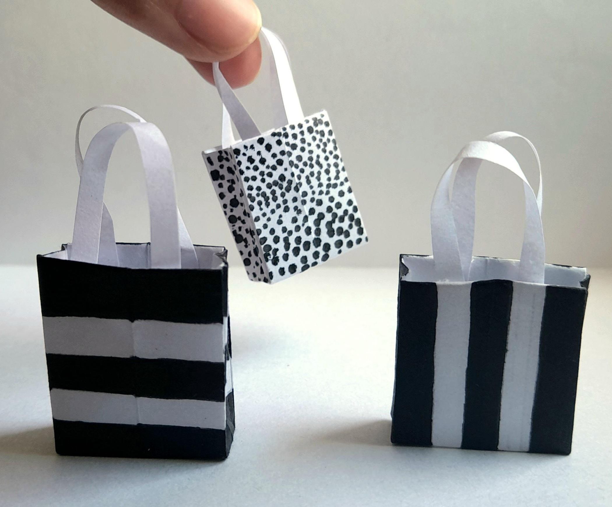 Tiny Paper Bags : 3 Steps (with Pictures) - Instructables