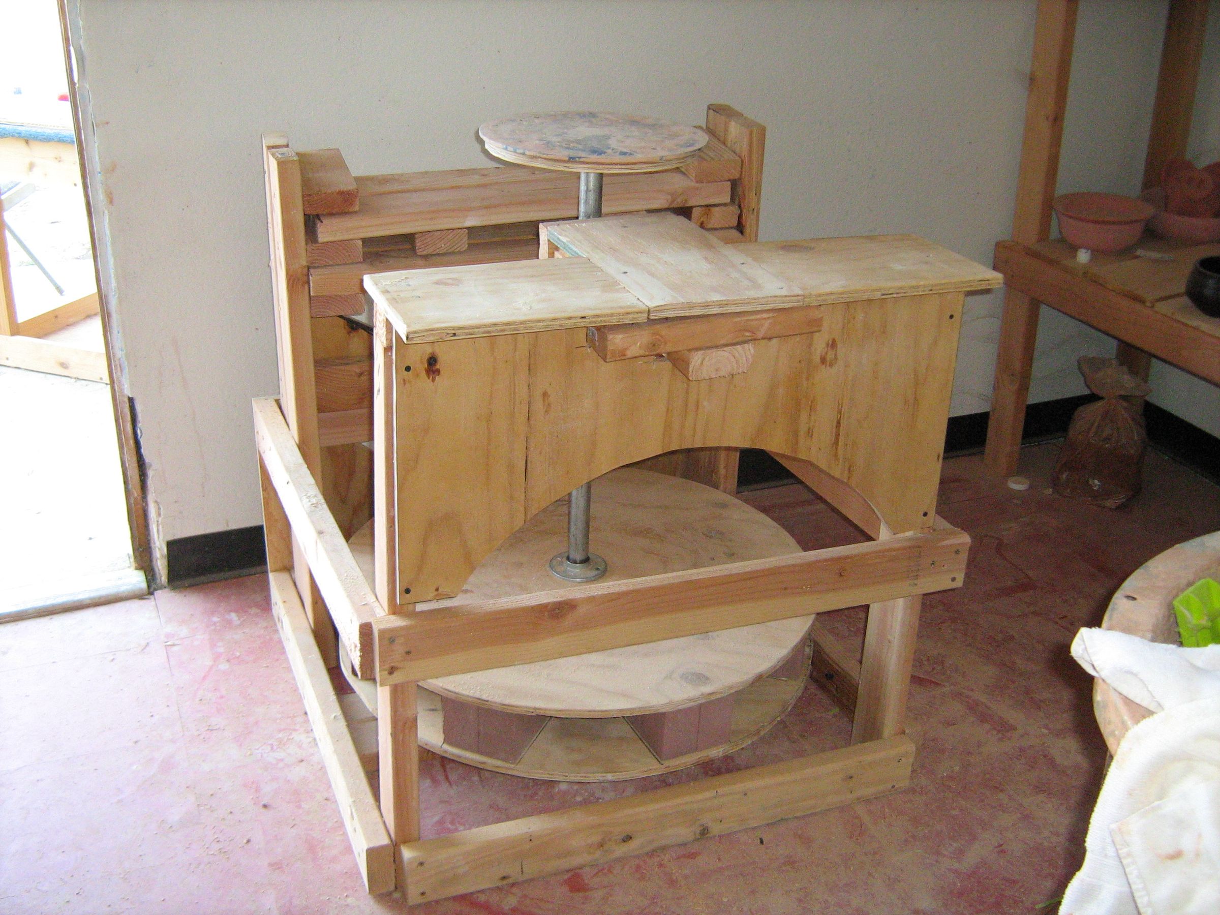 Country Pottery Kickwheel : 16 Steps (with Pictures) - Instructables