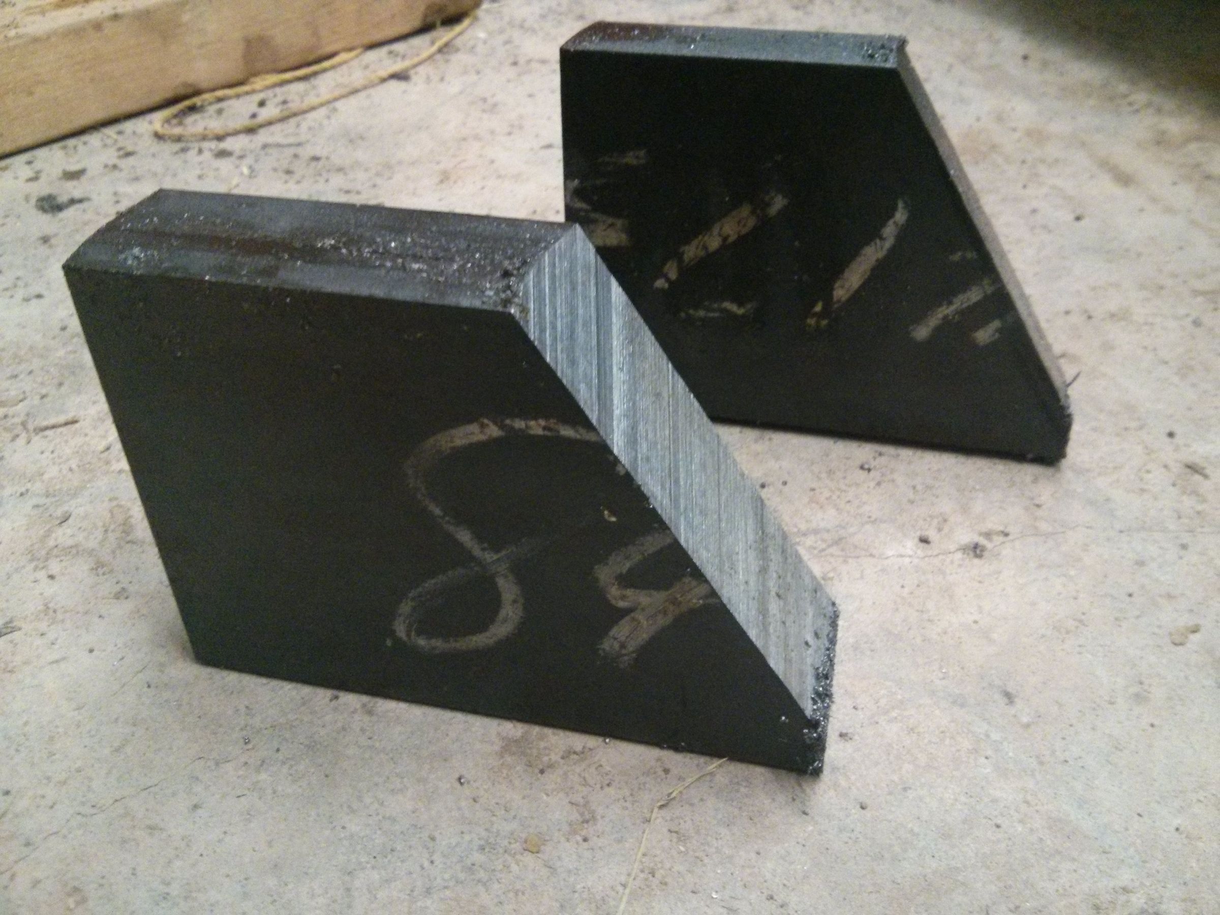 Tractor Bucket Attachment Point (Let's Lift Heavy Stuff!) : 8 Steps ...