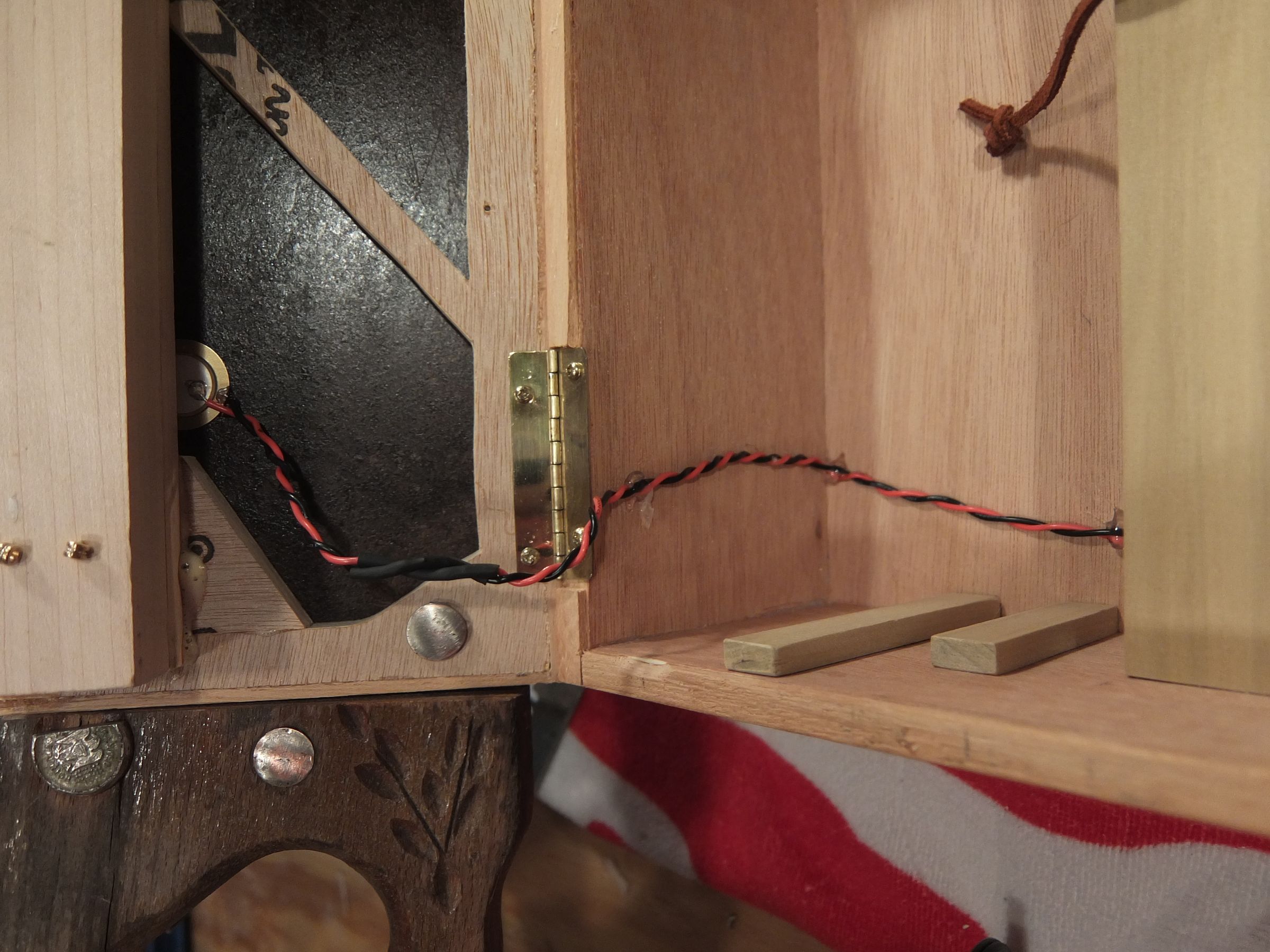 Cigar Box Guitar With Hidden Whiskey Mini-Bar : 19 Steps (with Pictures ...