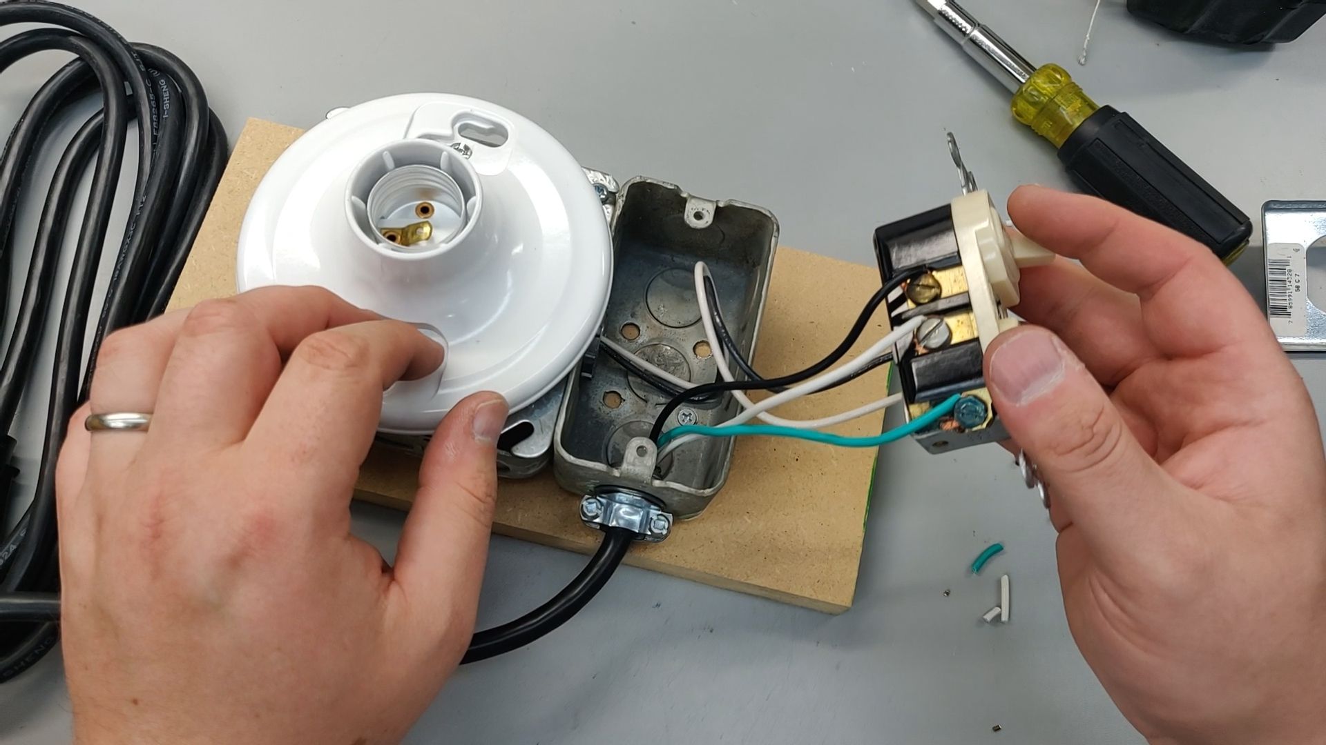 Light Bulb Current Limiter : 9 Steps (with Pictures) - Instructables