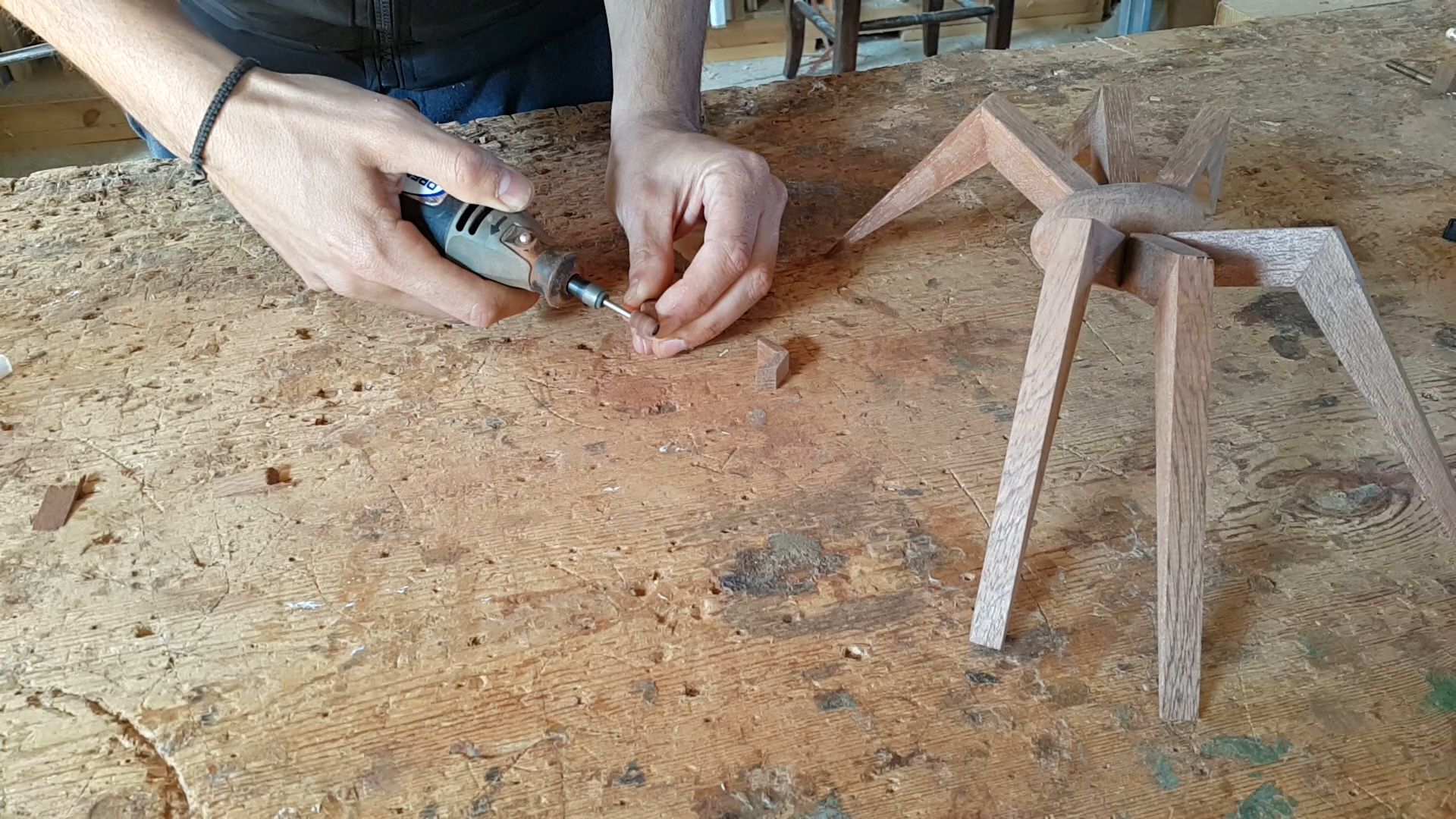 Spider Shaped Lamp : 11 Steps (with Pictures) - Instructables