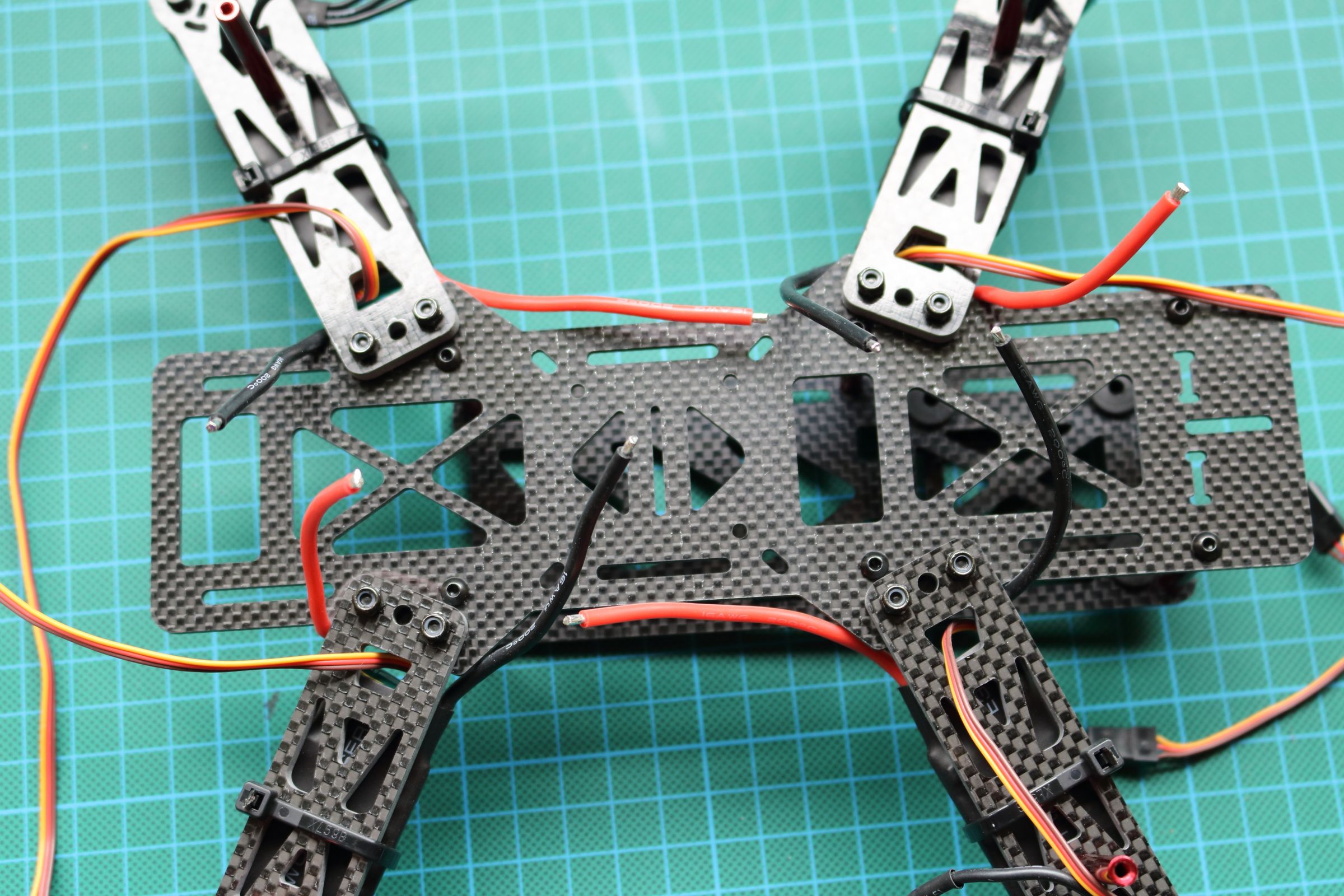 Design, Build and Improve a Quadcopter : 34 Steps (with Pictures ...