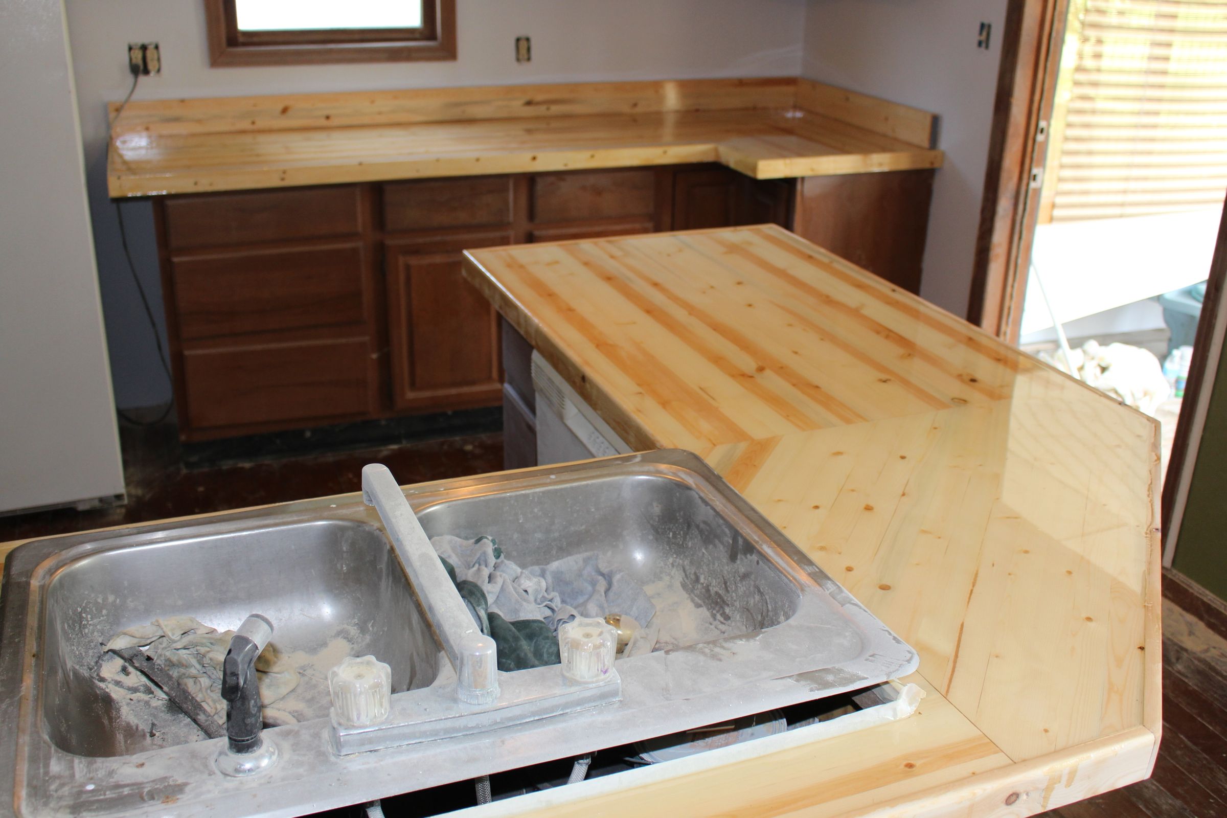 Say Goodbye to That Formica CounterTop! : 17 Steps (with Pictures ...