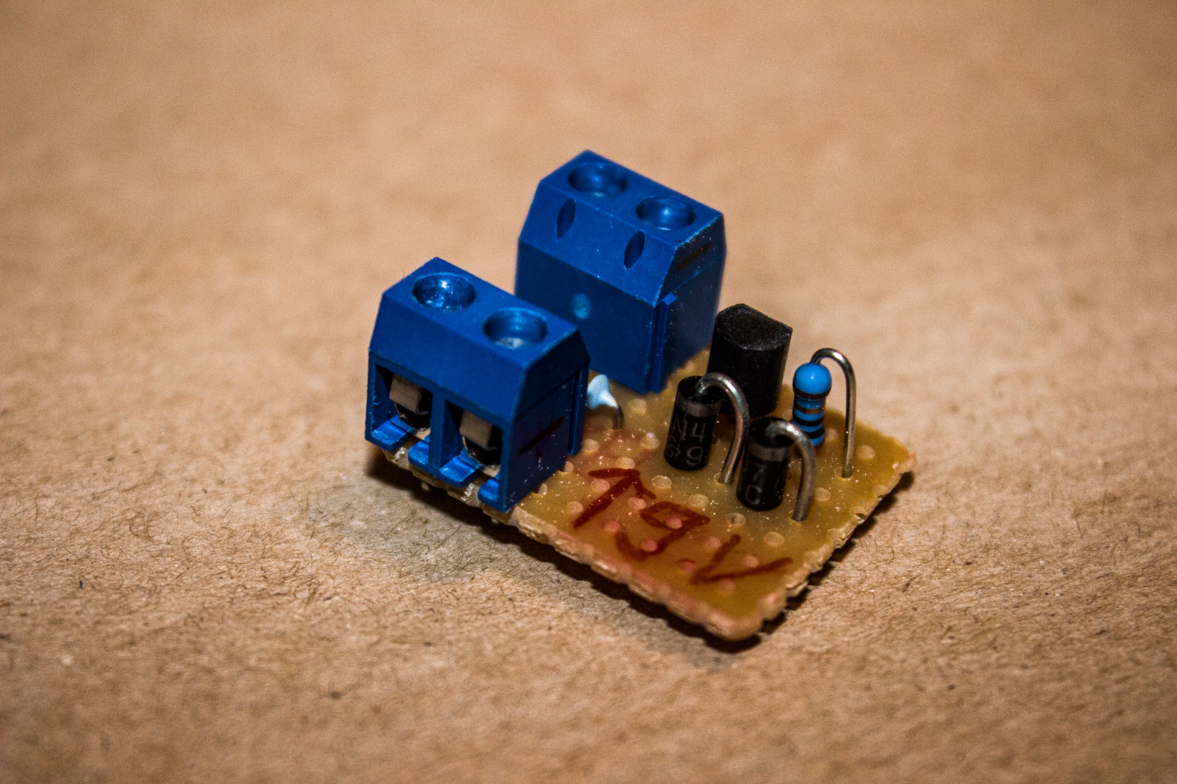 Simple Led Driver/Constant-current Source 20 MA : 3 Steps - Instructables