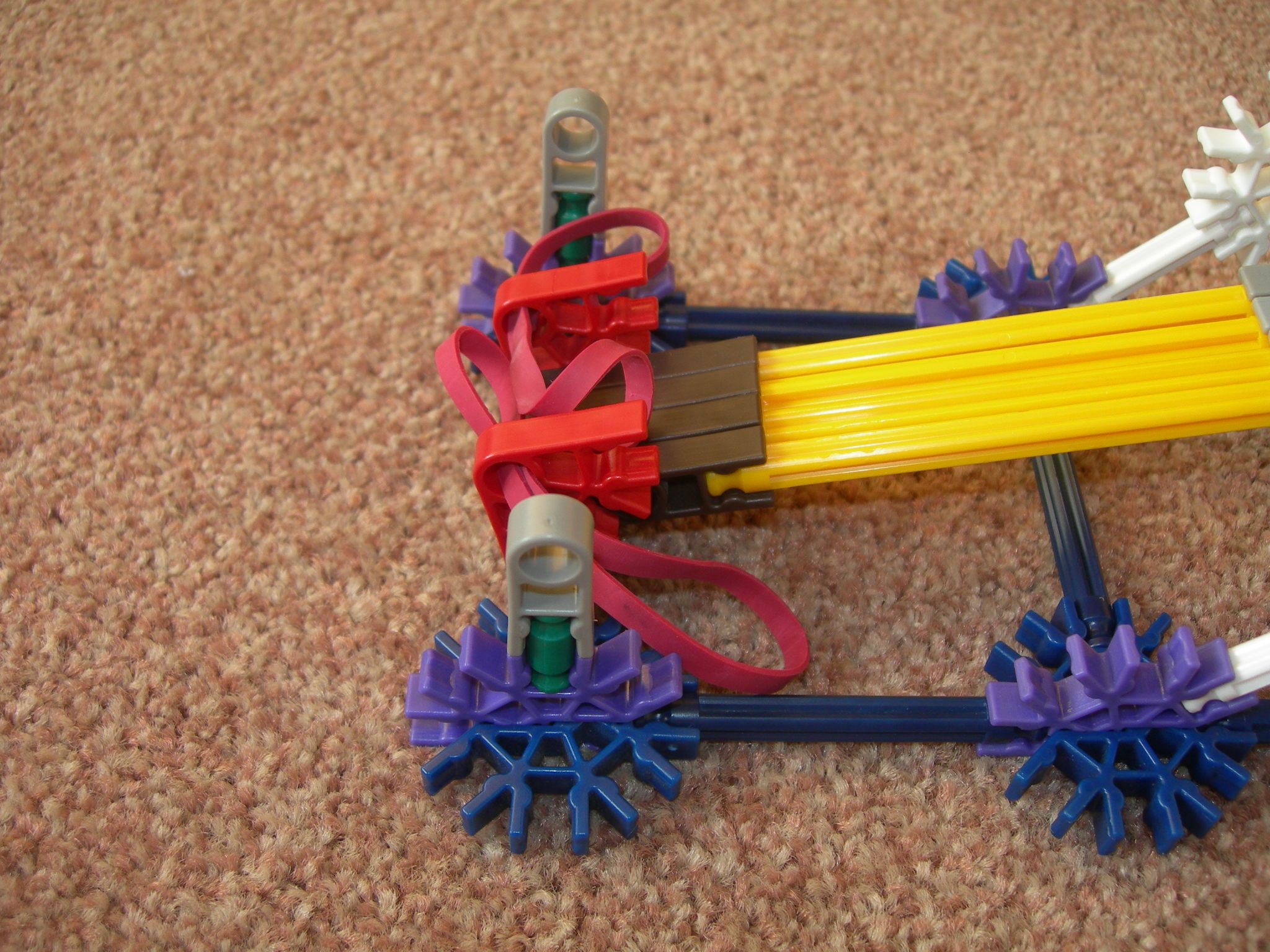 K'NEX Basic Catapult : 6 Steps - Instructables