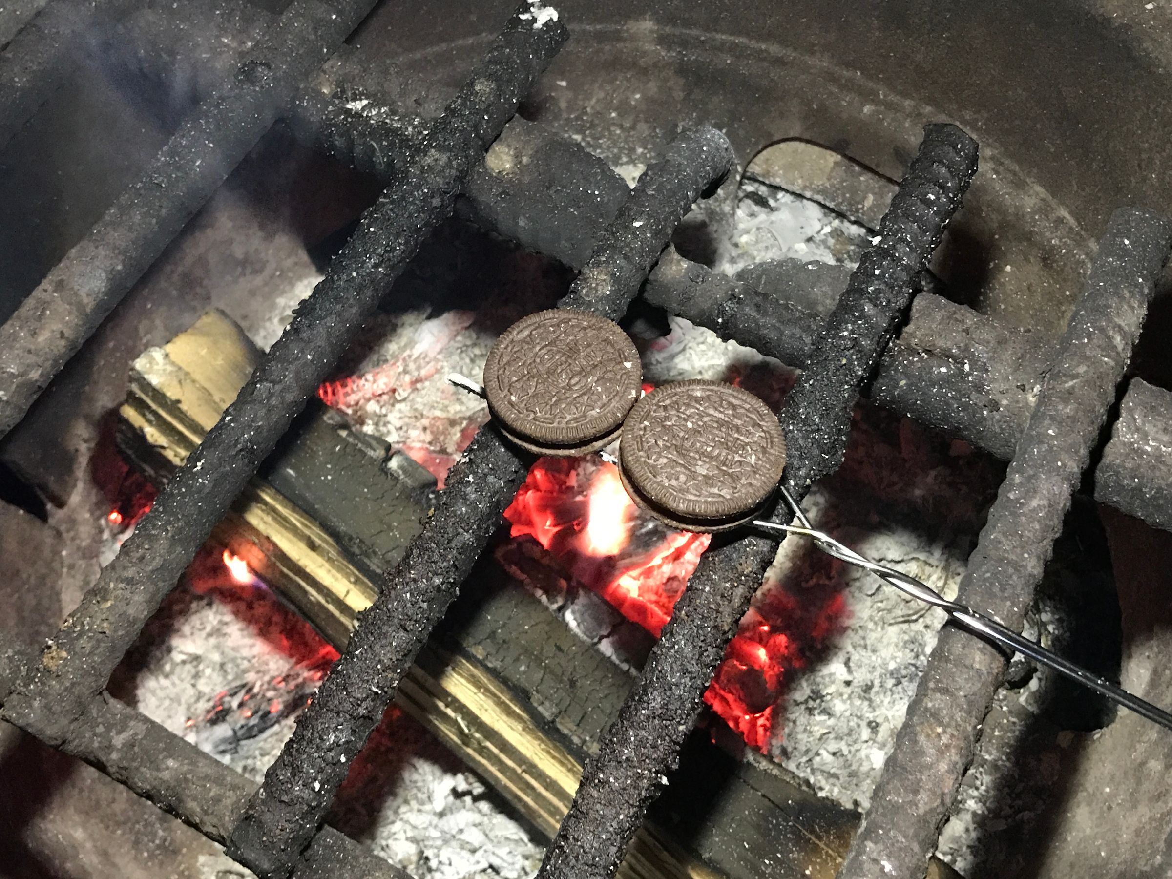 Flame Grilled Oreo Cookies - S'Mores Are Gonna Hate This One. : 3 Steps ...