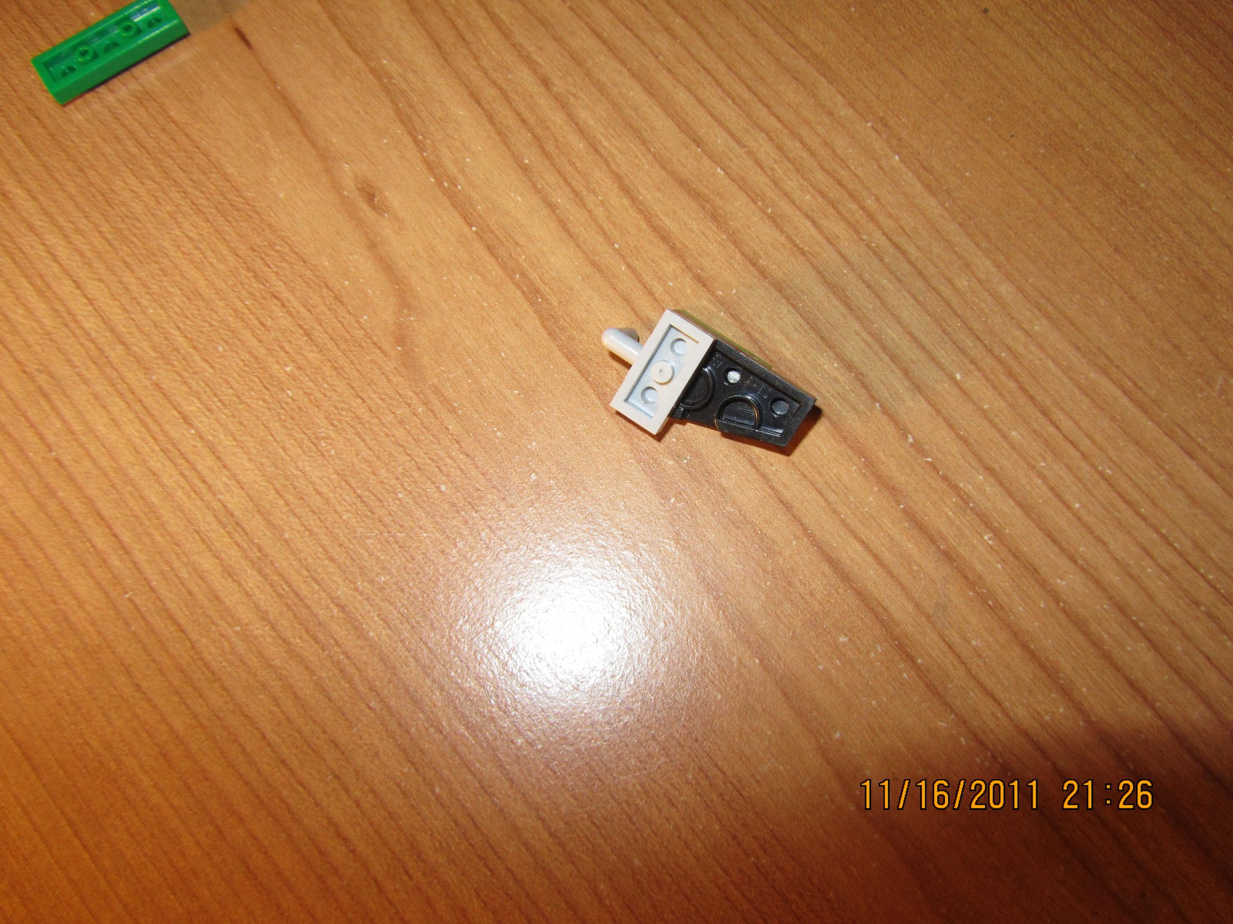 Lego Minifigure Wings : 4 Steps - Instructables