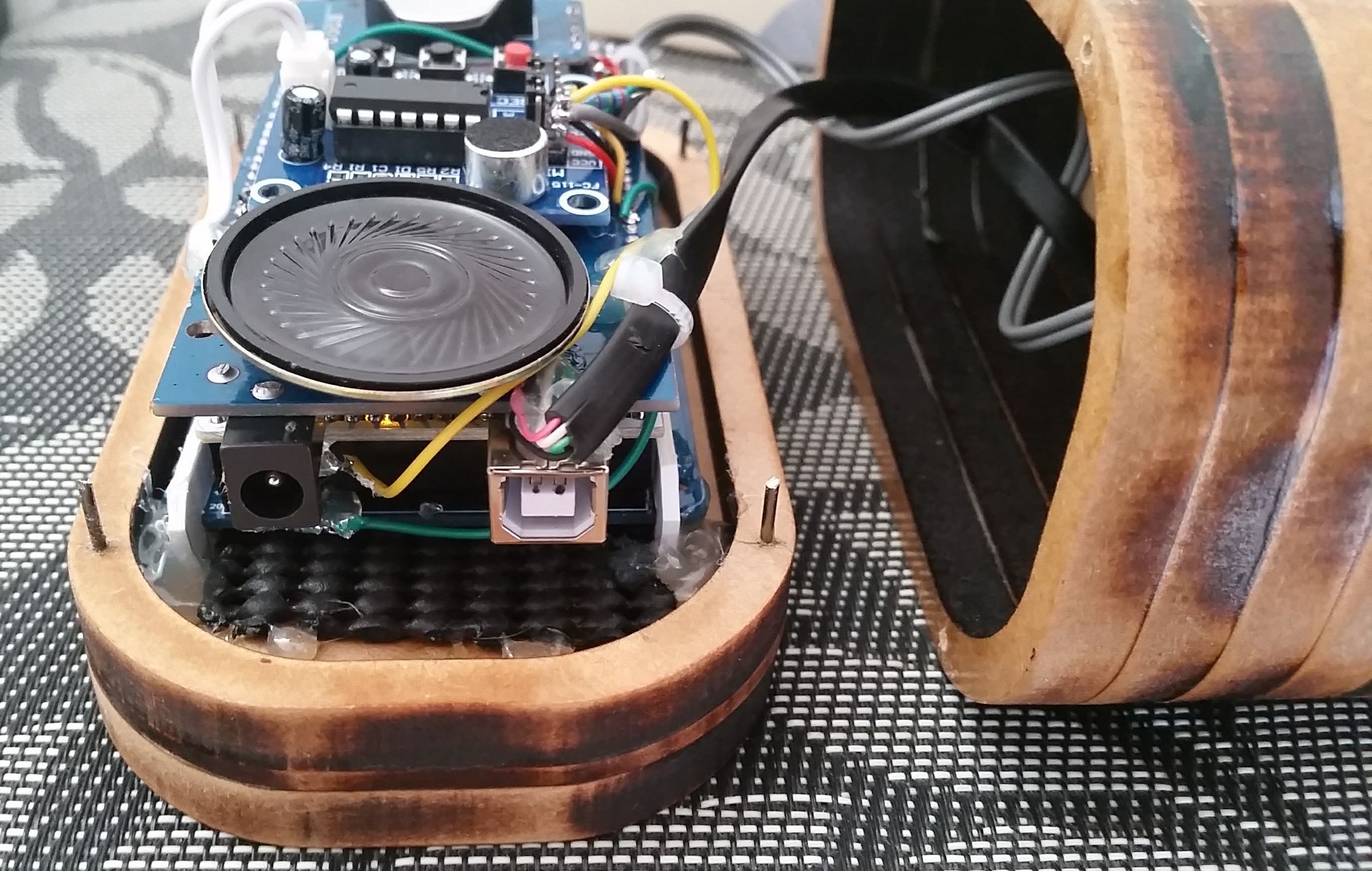 Retro Pac-Man Clock : 6 Steps (with Pictures) - Instructables