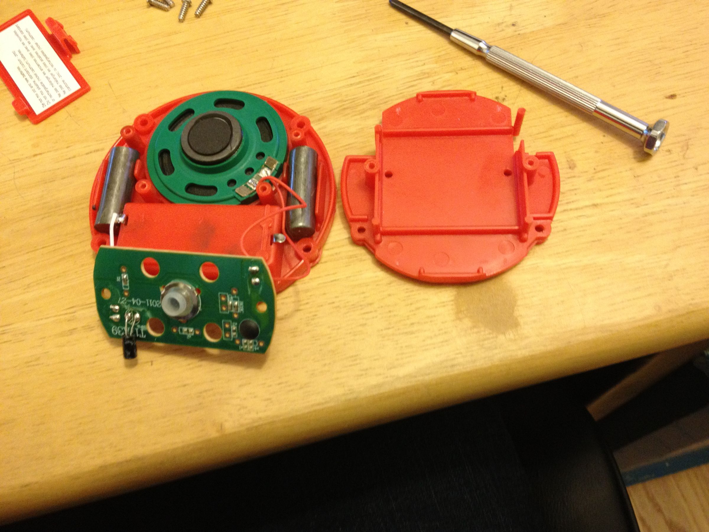 Make a Staples Easy Button (tm) Control Your Computer : 7 Steps ...