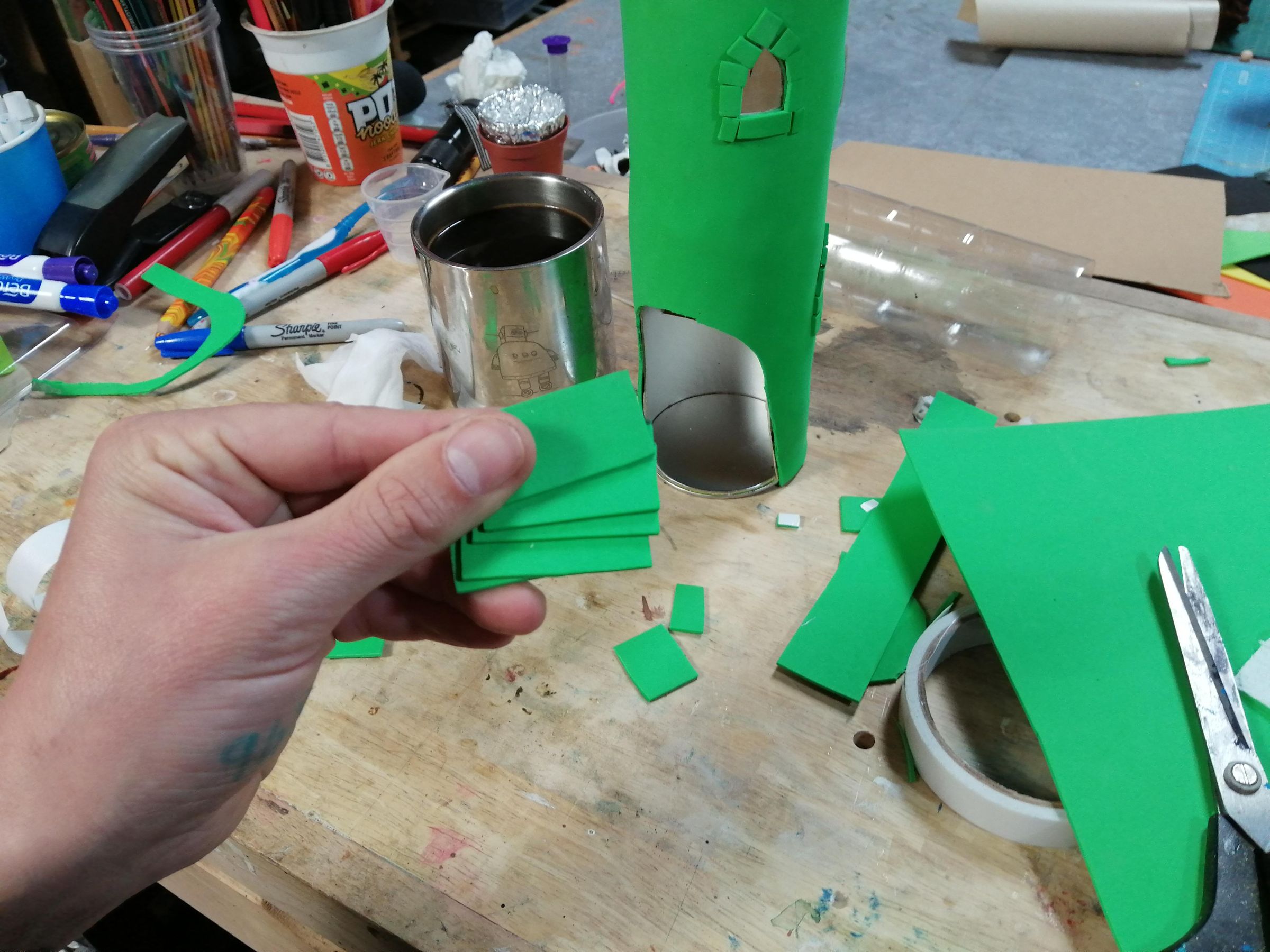 Pringles Tube Dice Tower : 9 Steps (with Pictures) - Instructables