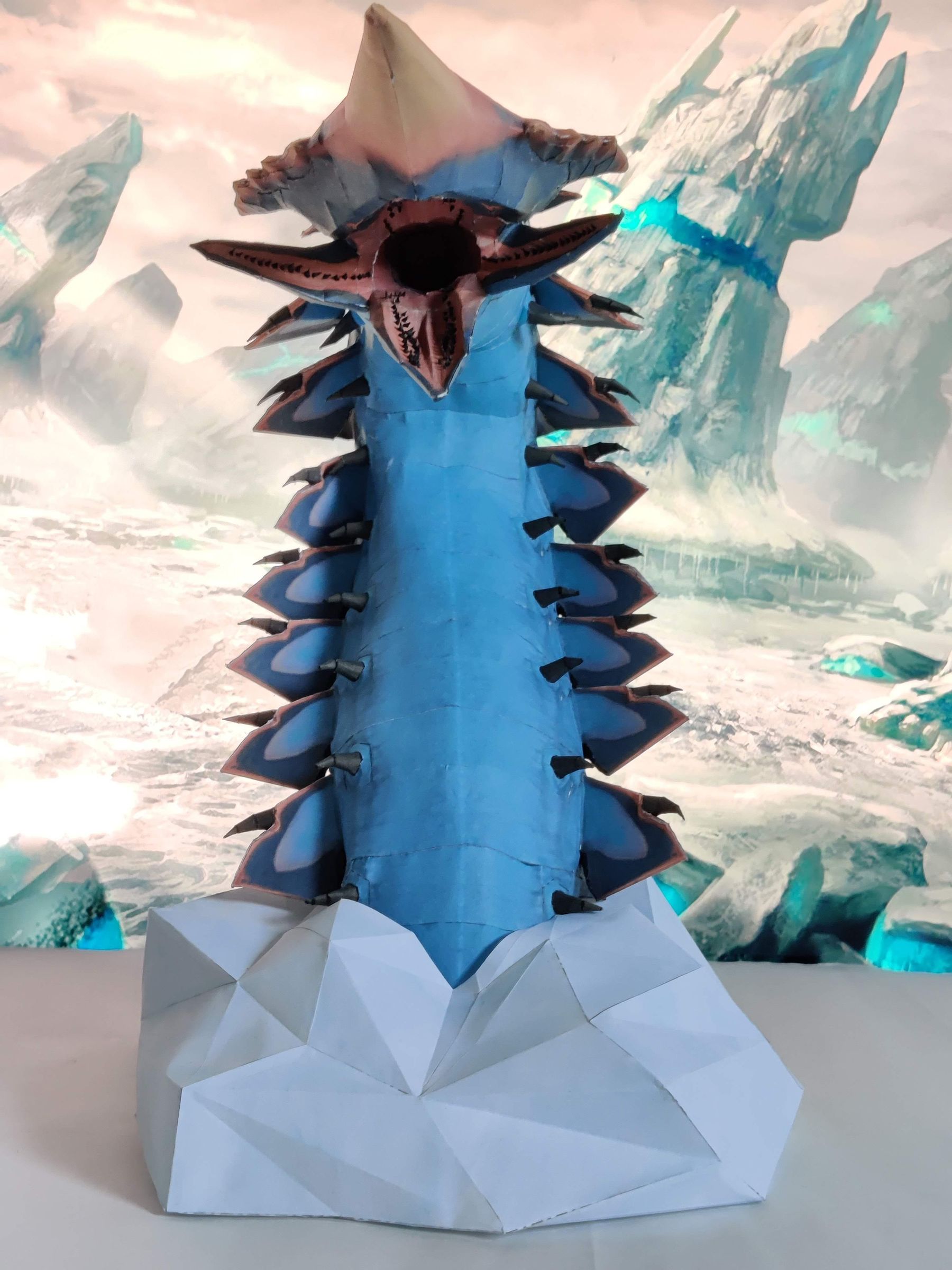 Iceworm Papercraft - Subnautica Below Zero : 8 Steps (with Pictures) - Instructables