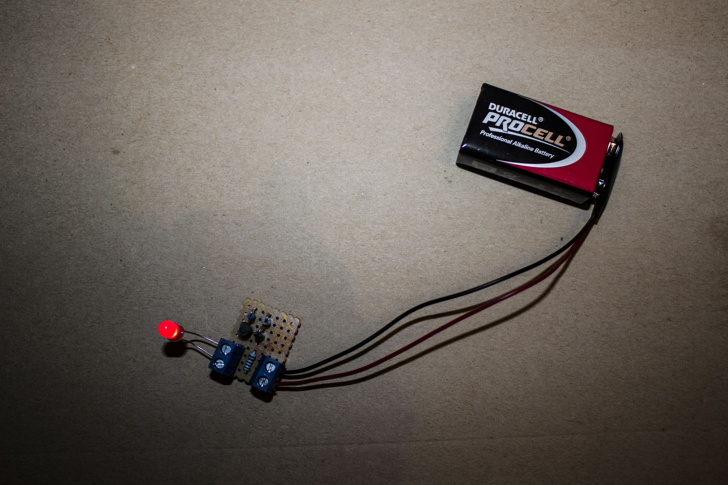 Simple Led Driver/Constant-current Source 20 MA : 3 Steps - Instructables