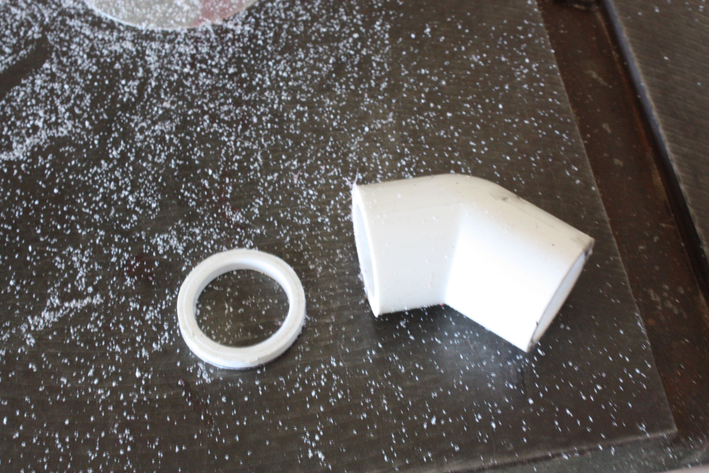 Movable PVC Joints for Halloween Props : 11 Steps (with Pictures ...