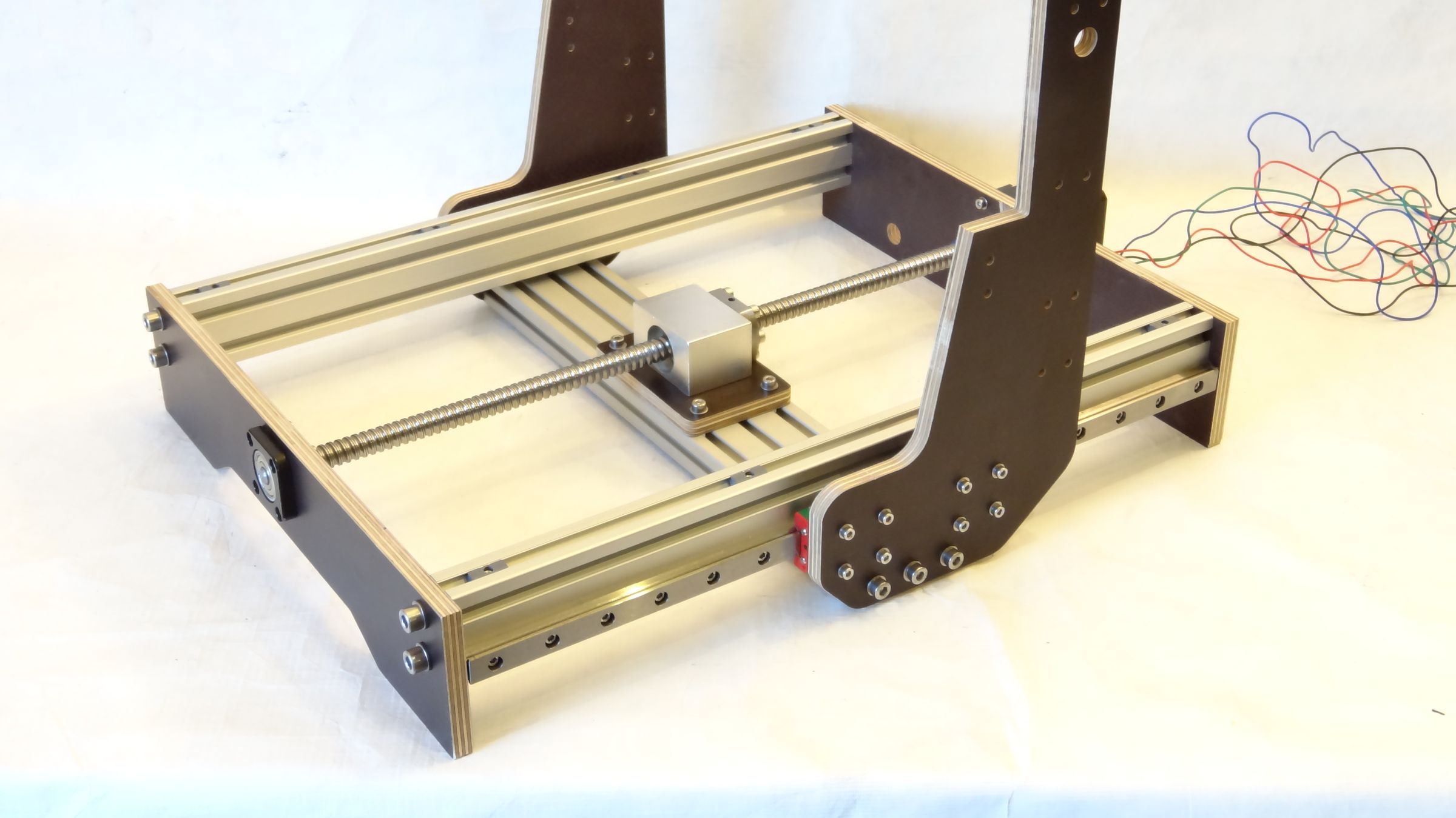 LOW COST DIY 500€ CNC MILL : 23 Steps (with Pictures) - Instructables