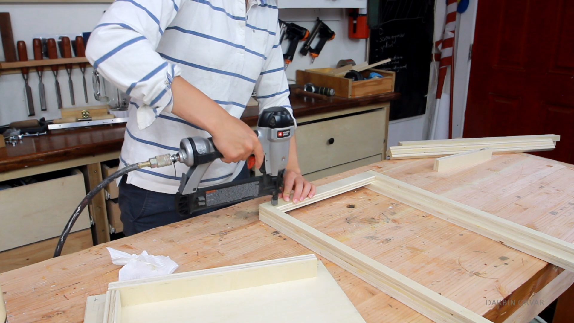 Simple DIY End Table for $10 : 8 Steps - Instructables