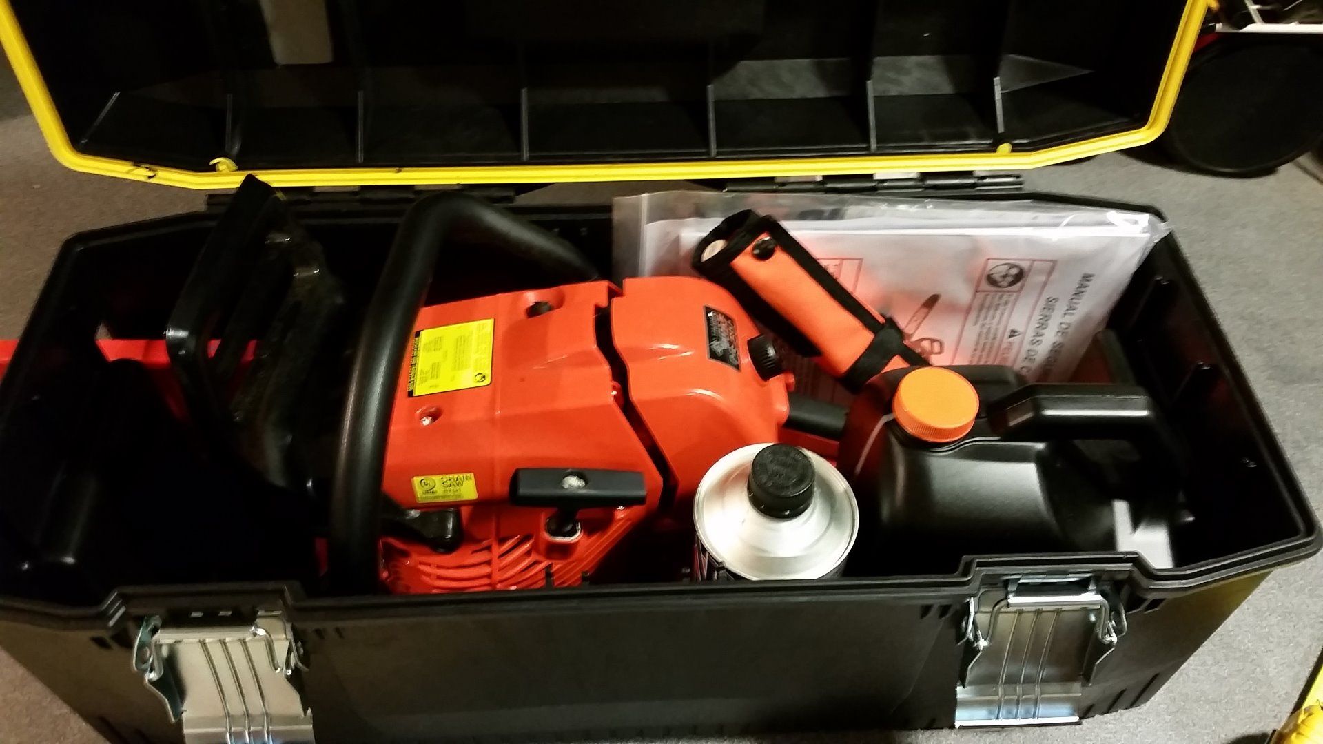 Toolbox Into Chainsaw Case : 4 Steps (with Pictures) - Instructables