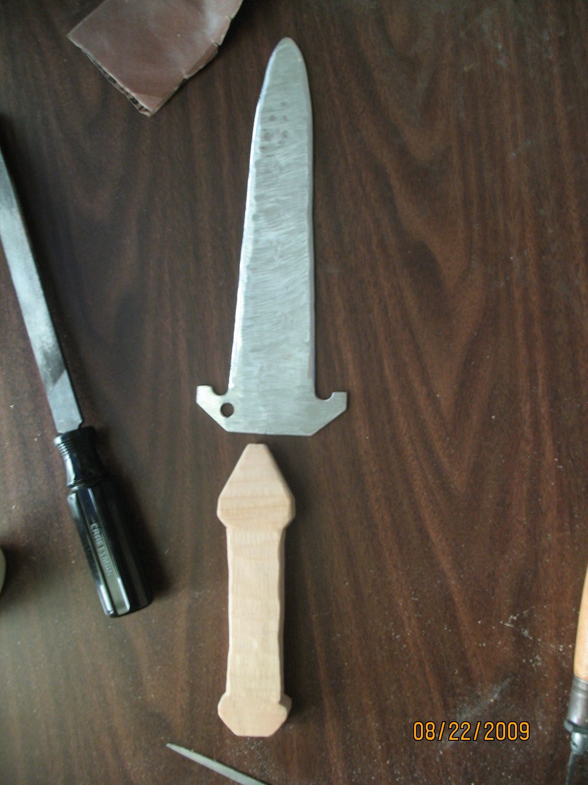 Making a Dagger From Found Materials! *UPDATE* : 9 Steps - Instructables
