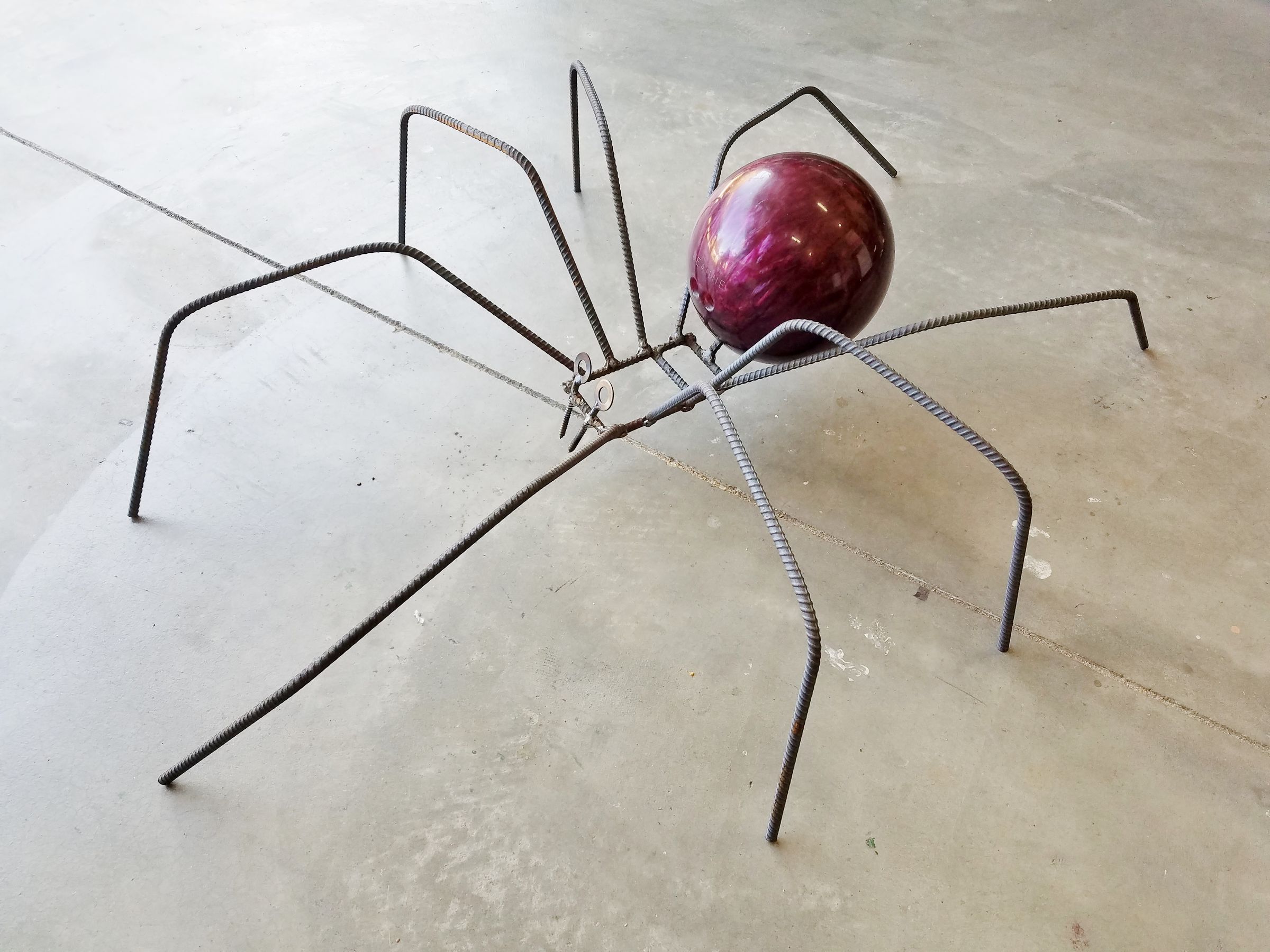 How to Make Giant Halloween Spiders : 23 Steps (with Pictures ...