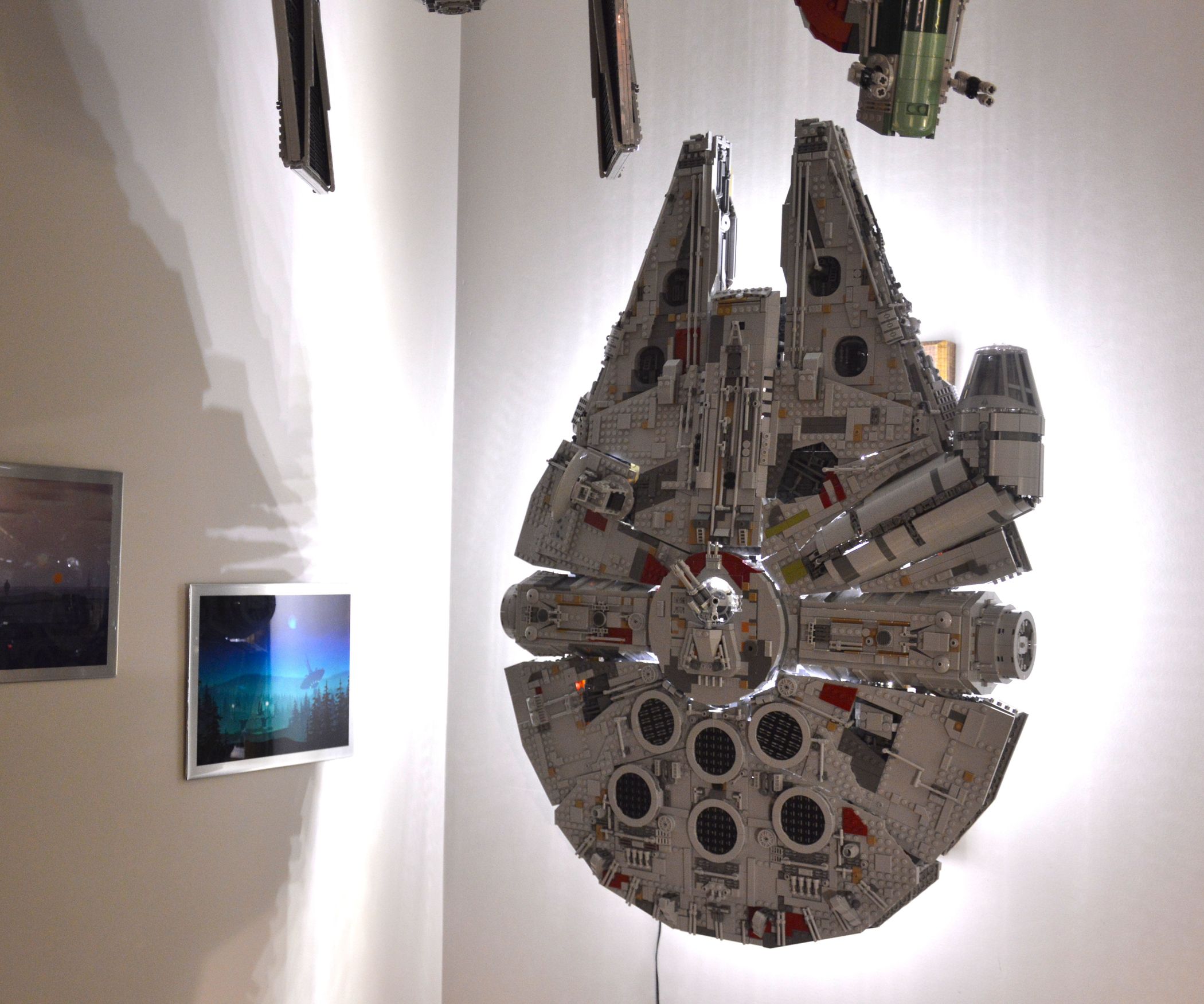 UCS Millennium Falcon Wall Mount : 14 Steps (with Pictures) - Instructables