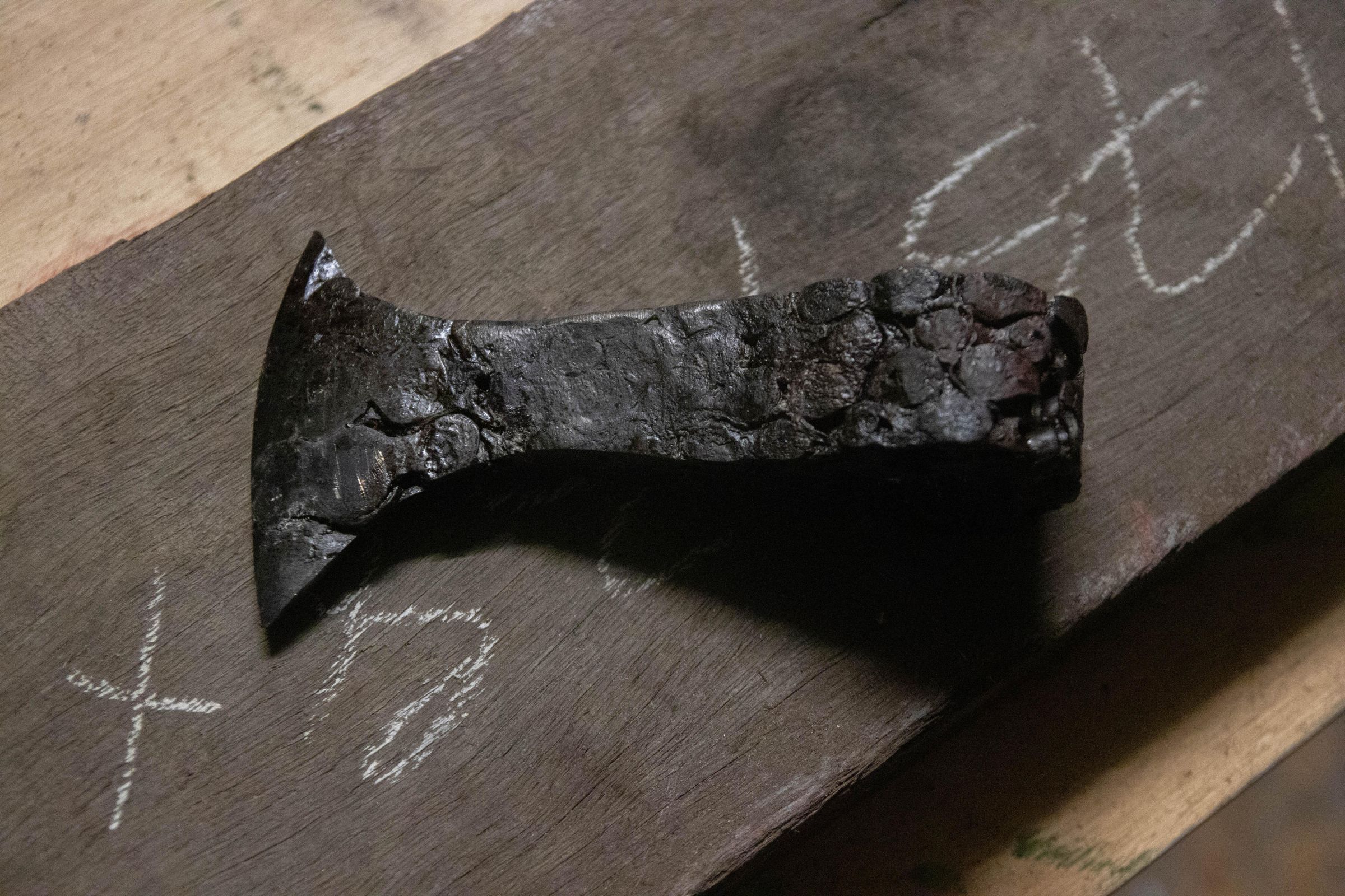 Axe Made From Bike Chain and an Old Rasp. Aka: Mad Maxe! : 13 Steps ...