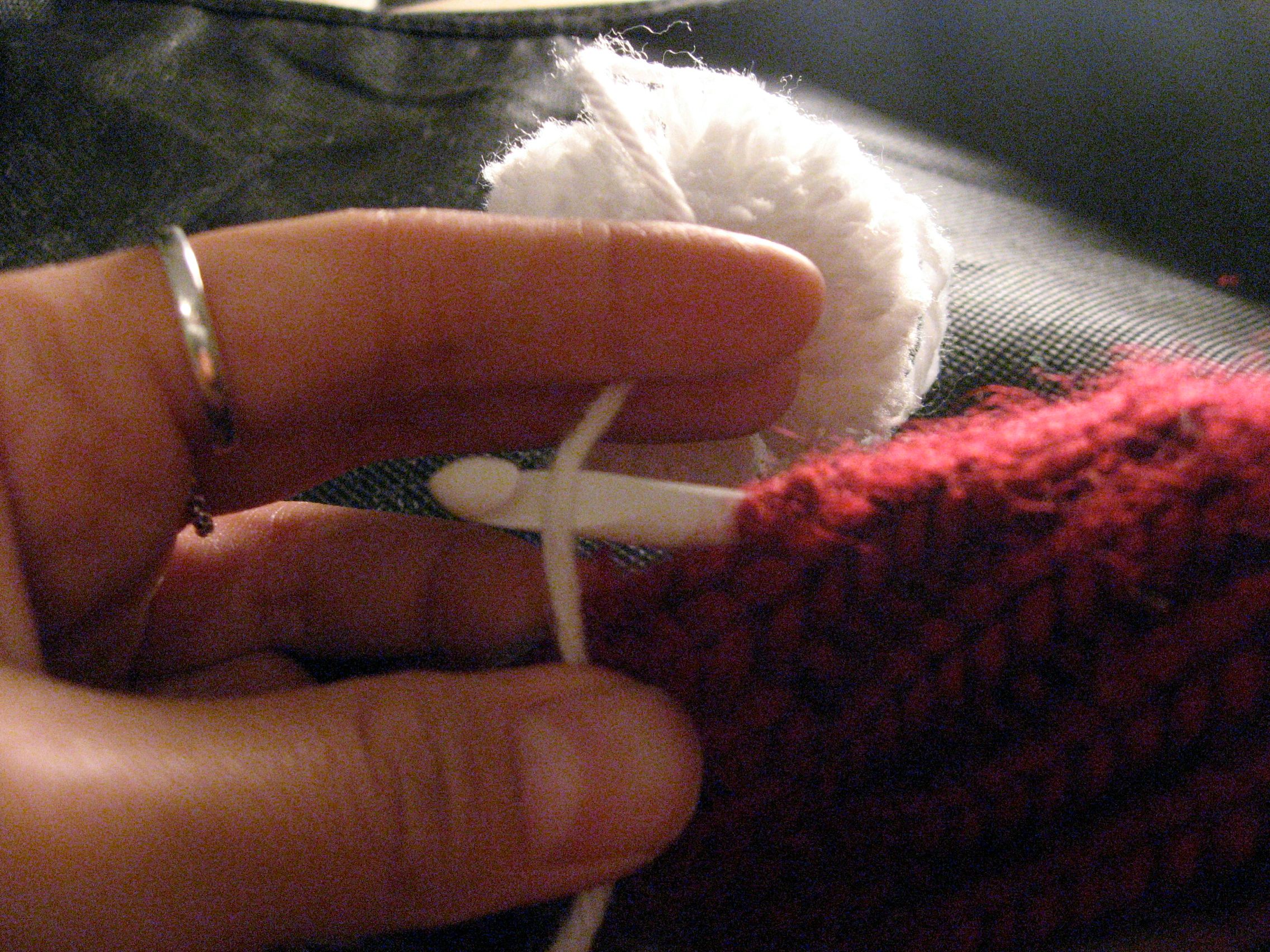Yarn Puffs : 6 Steps (with Pictures) - Instructables