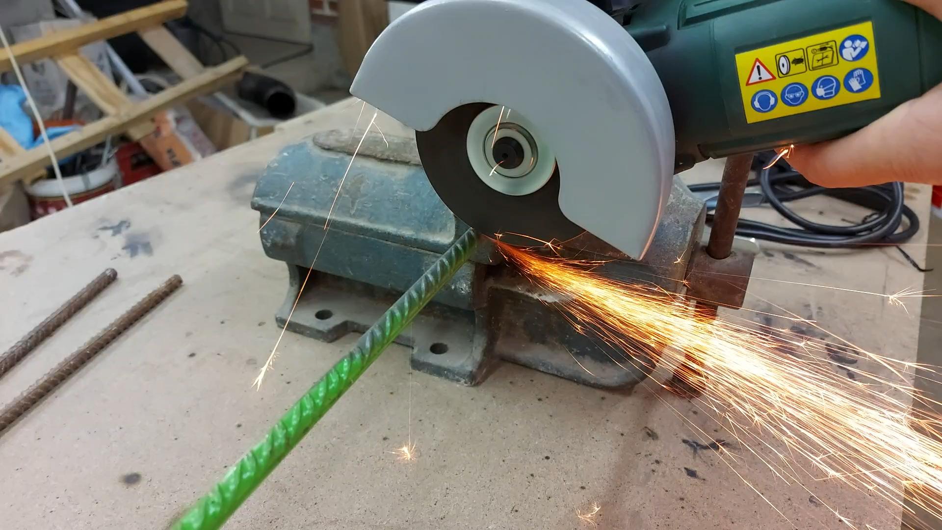 Grappling Hook From Construction Rebar : 4 Steps (with Pictures ...