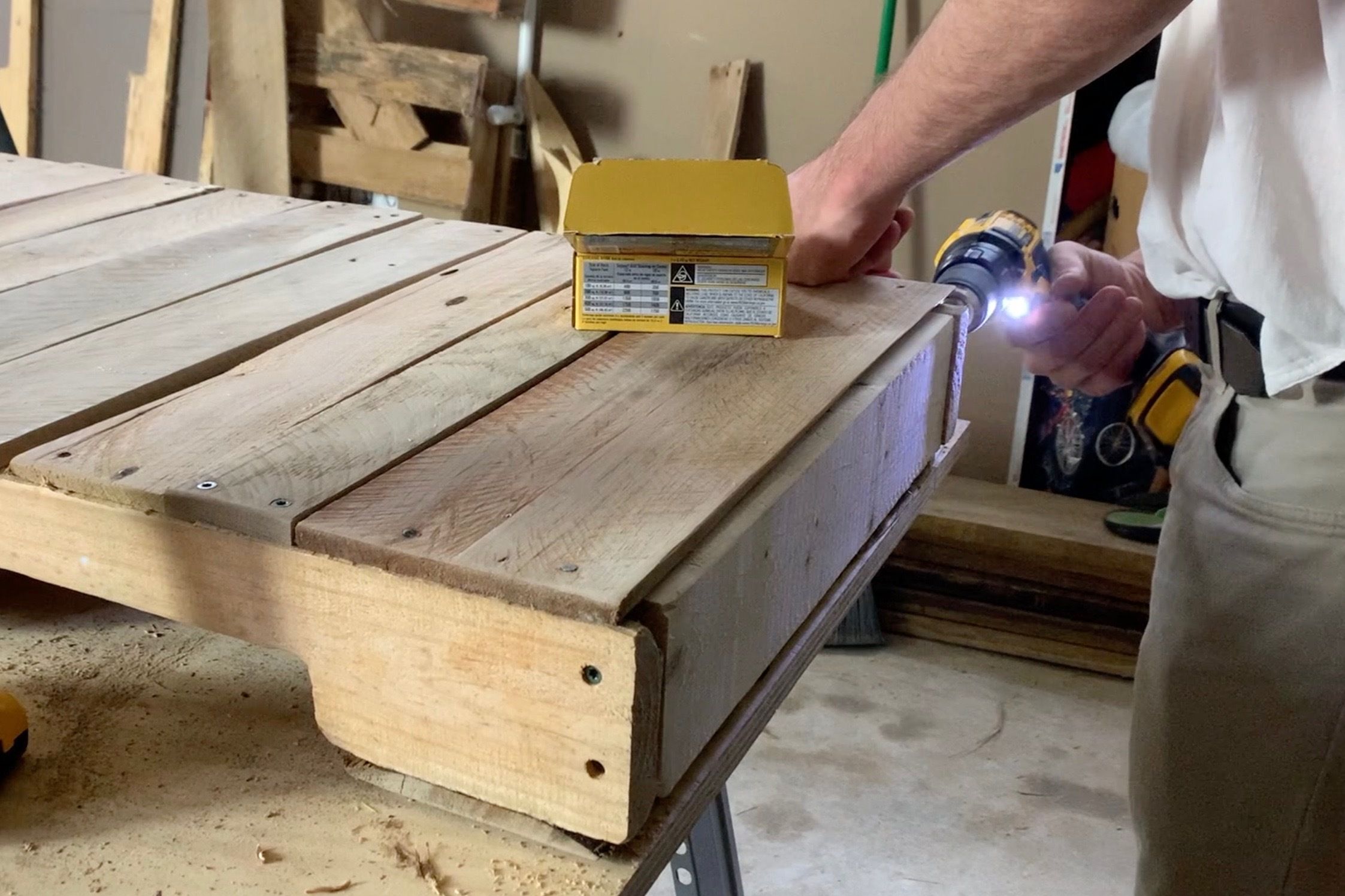 Cable Spool Pallet Bench - DIY Outdoor Seating! : 10 Steps (with ...