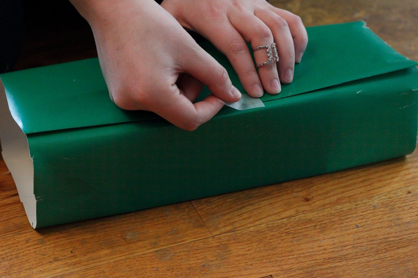 How to Properly Wrap a Present : 17 Steps (with Pictures) - Instructables