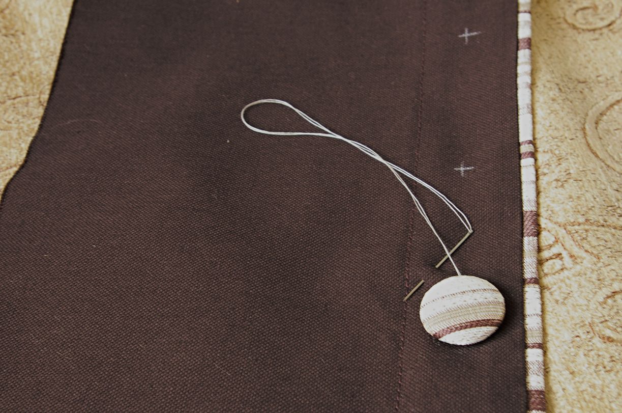 Make Double-sided Pillow Case With Button Decoration and Envelope ...