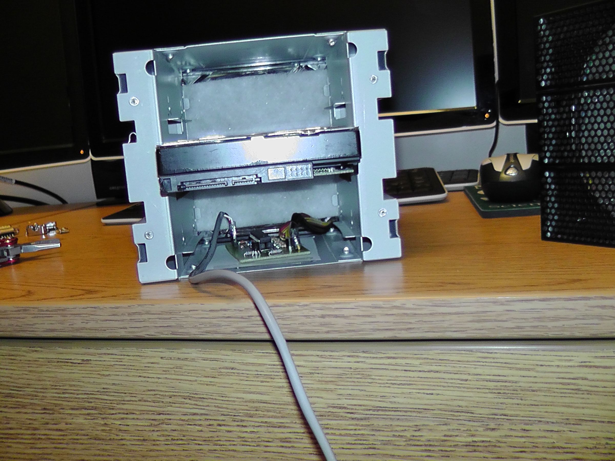 FanBus Digital Fan and LED Interface for PC : 7 Steps - Instructables